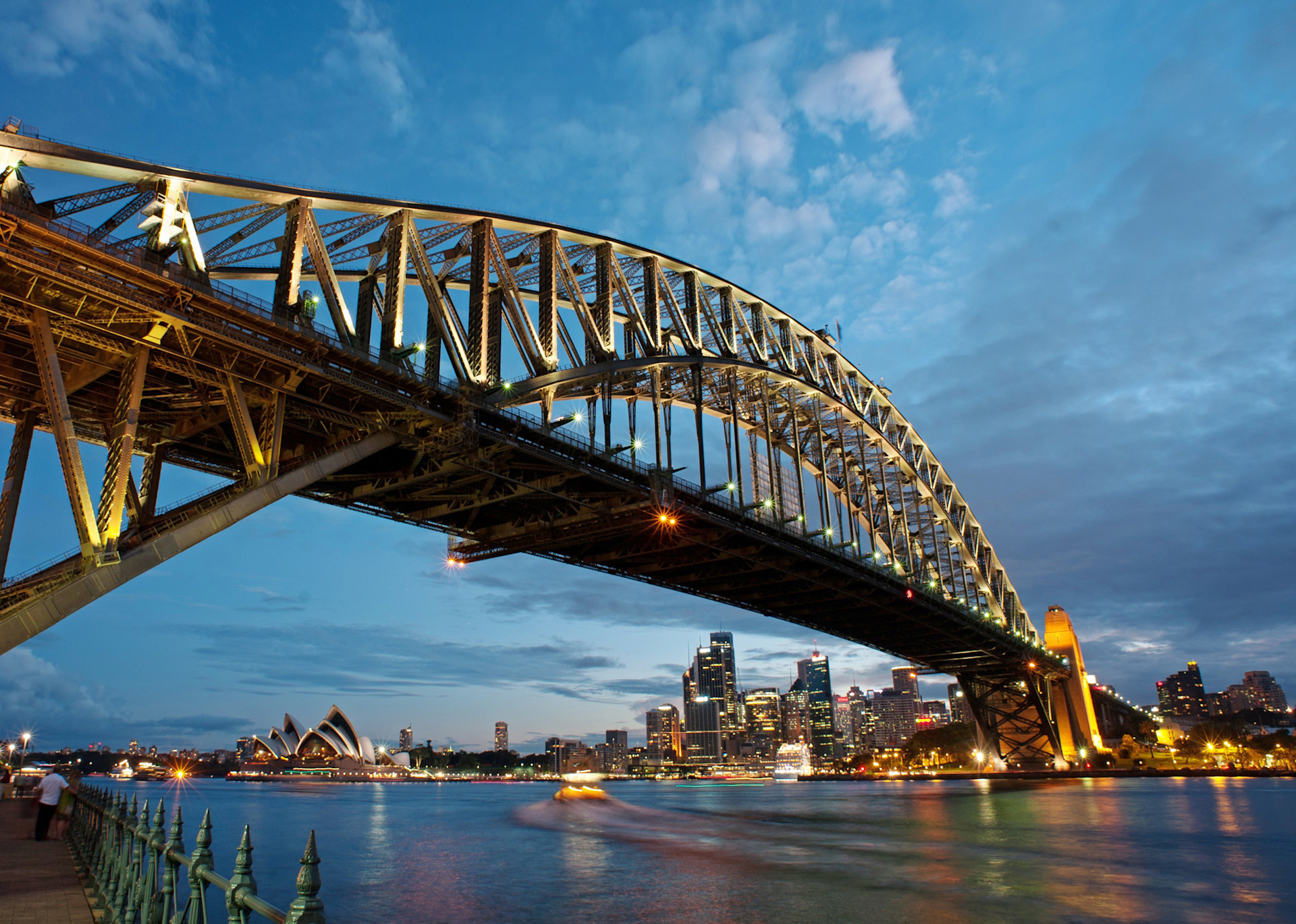 Discover Sydney/Warrane with an Aboriginal guide