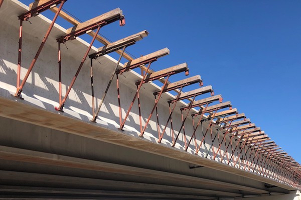 What are Bridge Overhang Brackets? | Eiffel Trading