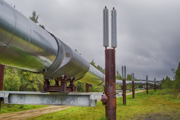 Steel Pipe Application: Pipelines | Eiffel Trading