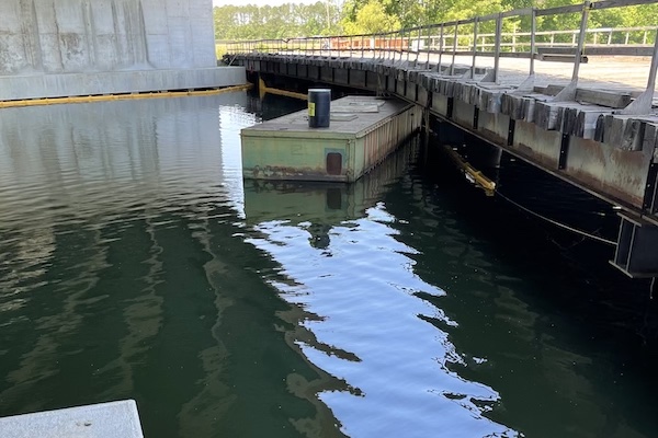 Eiffel 101: Crane Access Trestles vs. Barges | Eiffel Trading