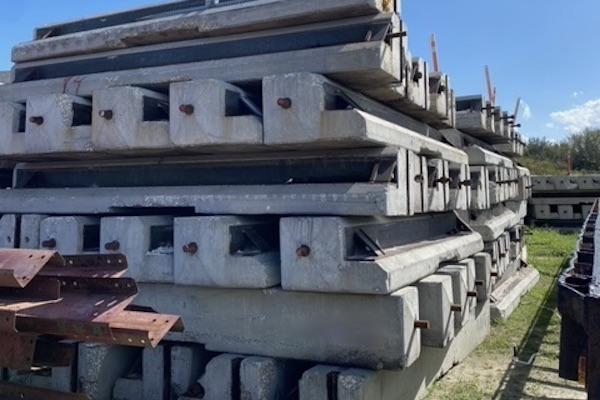 Eiffel 101: 5 Things to Consider When Selling FDOT Barrier Wall | Eiffel Trading