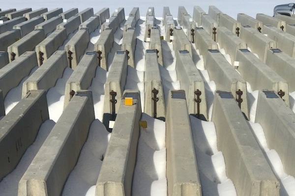 What are the Utah Precast Concrete Barrier F-Shape 32 Inch ...