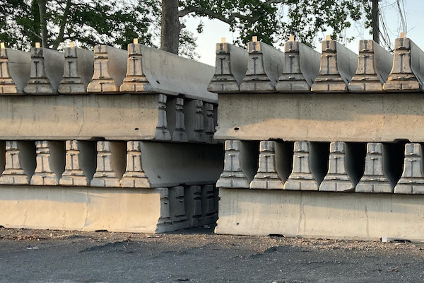 Why Should You Sell Used LADOTD Barriers? | Eiffel Trading