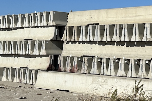 Why You Shouldn’t Sell Your Used RIDOT Barrier Wall at Auction | Eiffel Trading