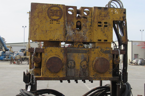 What Is a Vibro Hammer? | Eiffel Trading