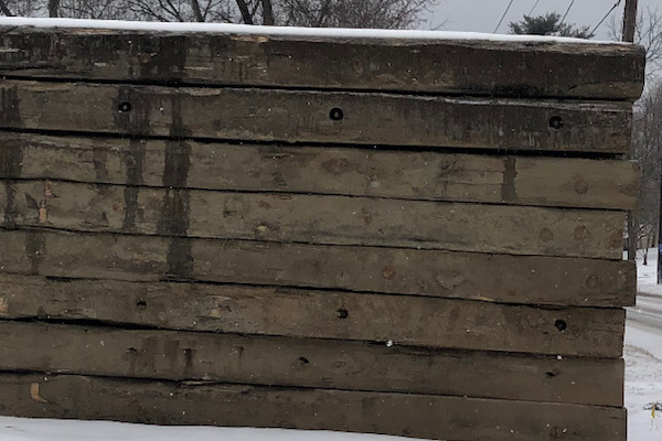 How Are Crane Mats Used on Barges? | Eiffel Trading