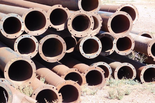 Buying and Selling Surplus Steel Pipe | Eiffel Trading