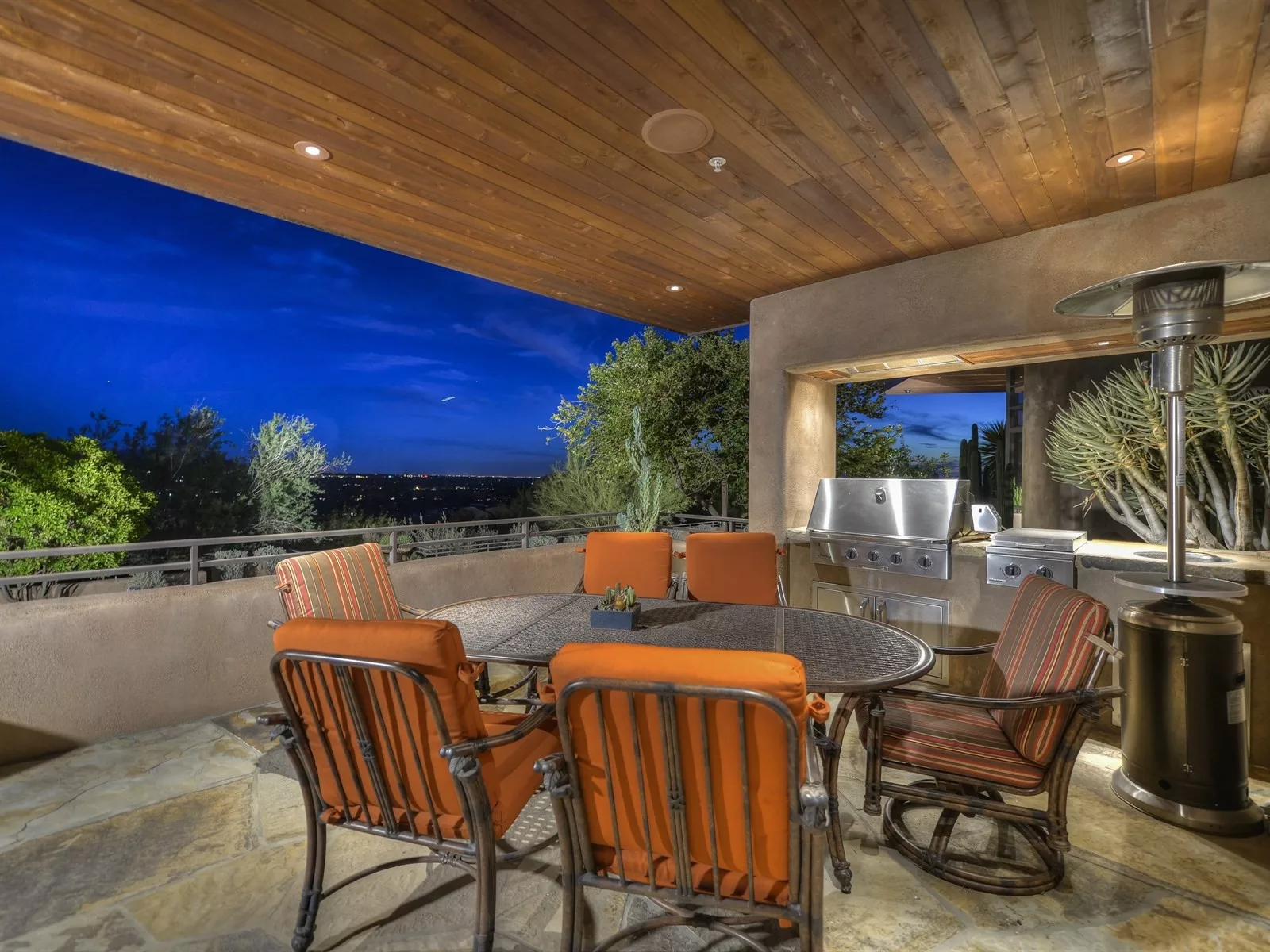 35237 North Ridgeway Dr, Carefree, Arizona 85377 | Concierge Auctions