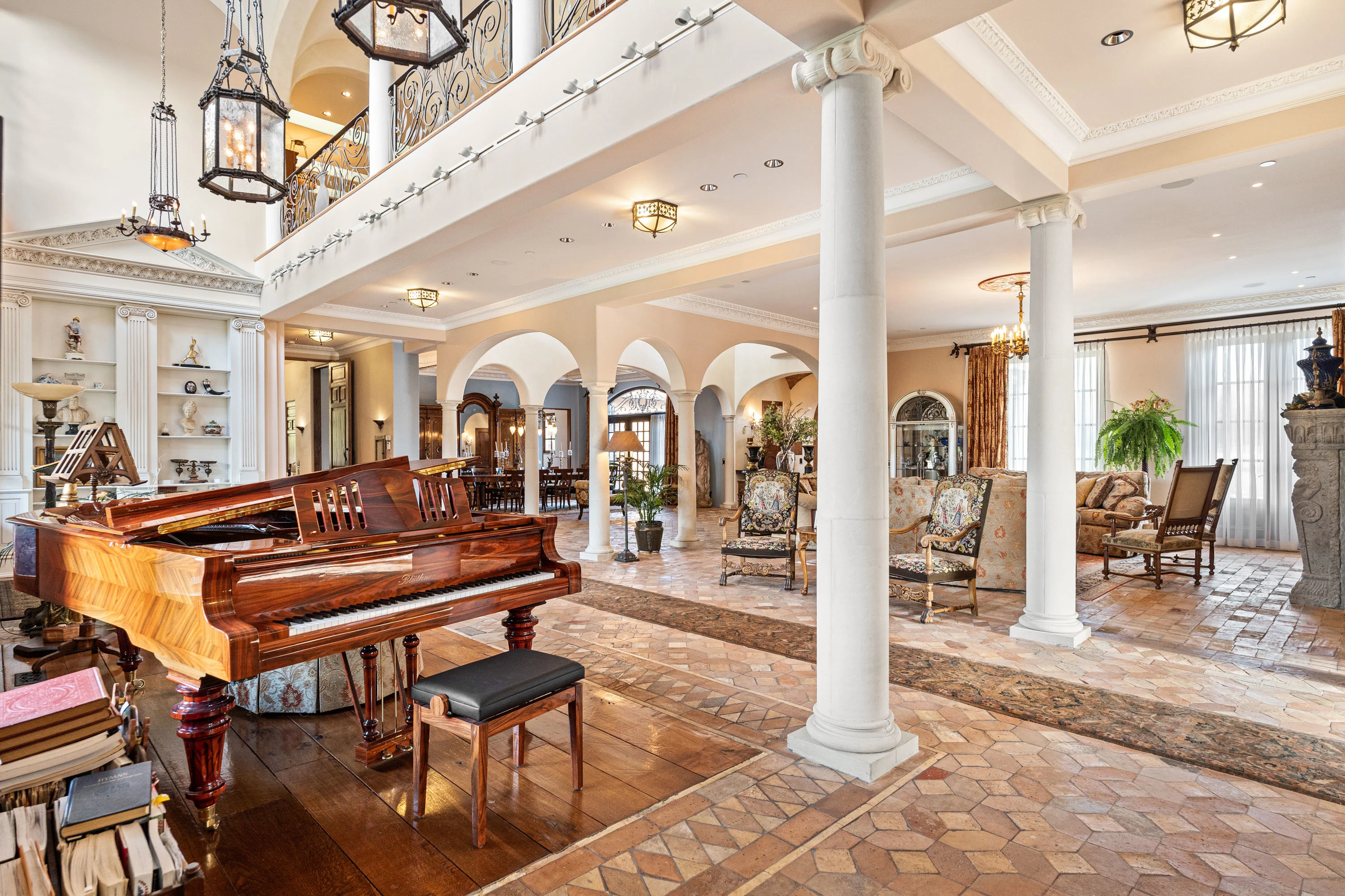 13320 Signal Tree Lane, Potomac, Maryland 20854 | Concierge Auctions