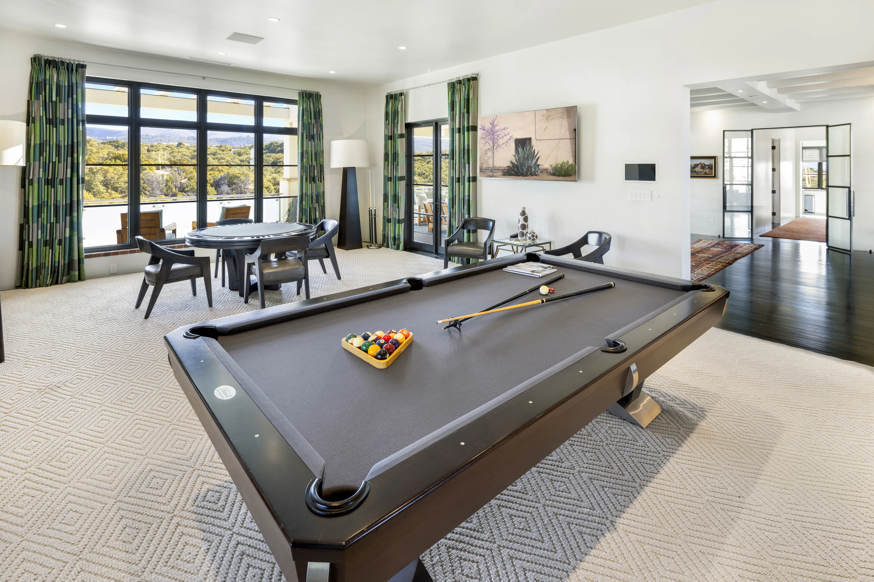 211 Camino Del Norte, Santa Fe, New Mexico 87501 | Concierge Auctions