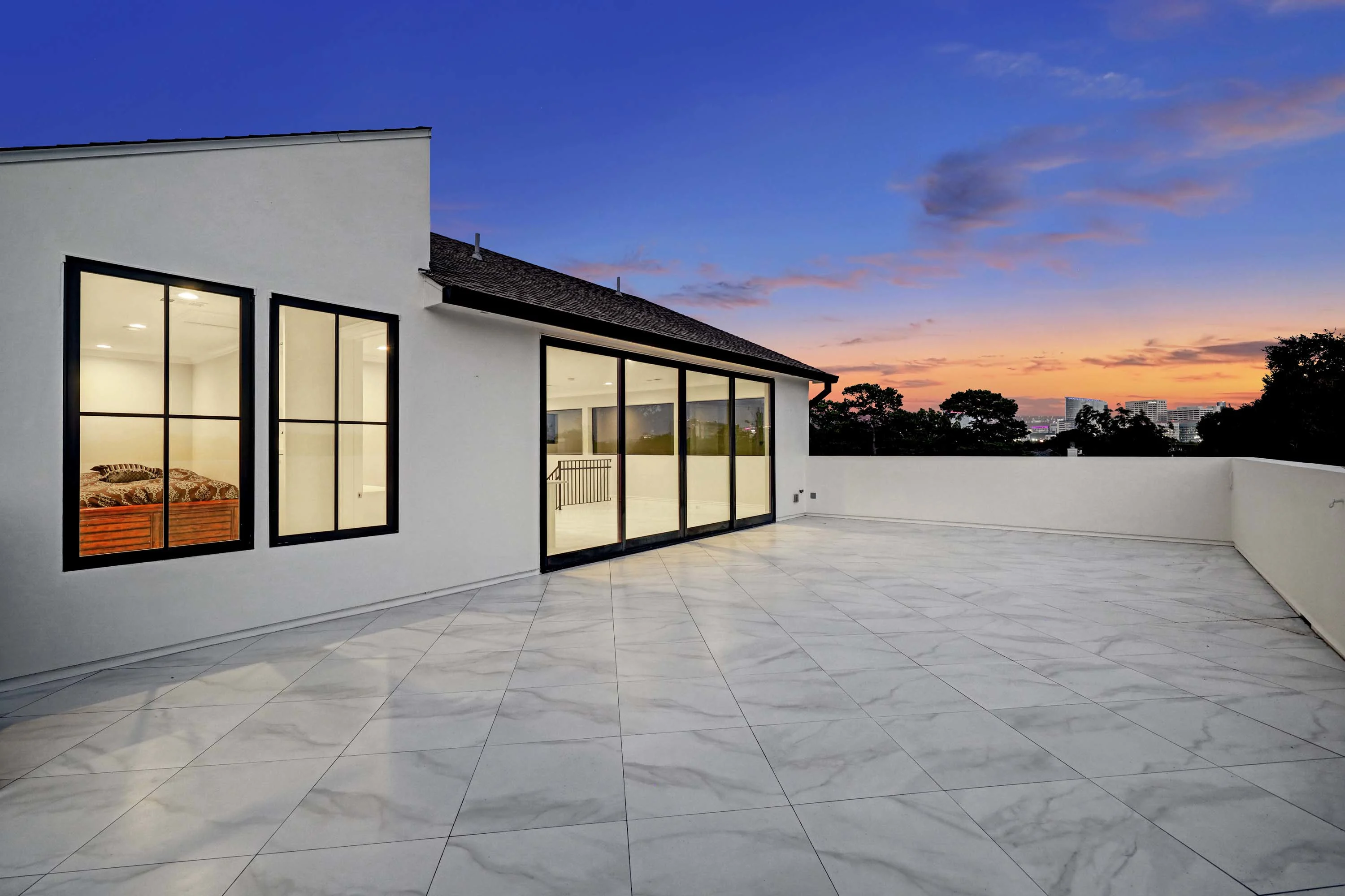 2501 Addison Road, Houston, Texas 77030 | Concierge Auctions