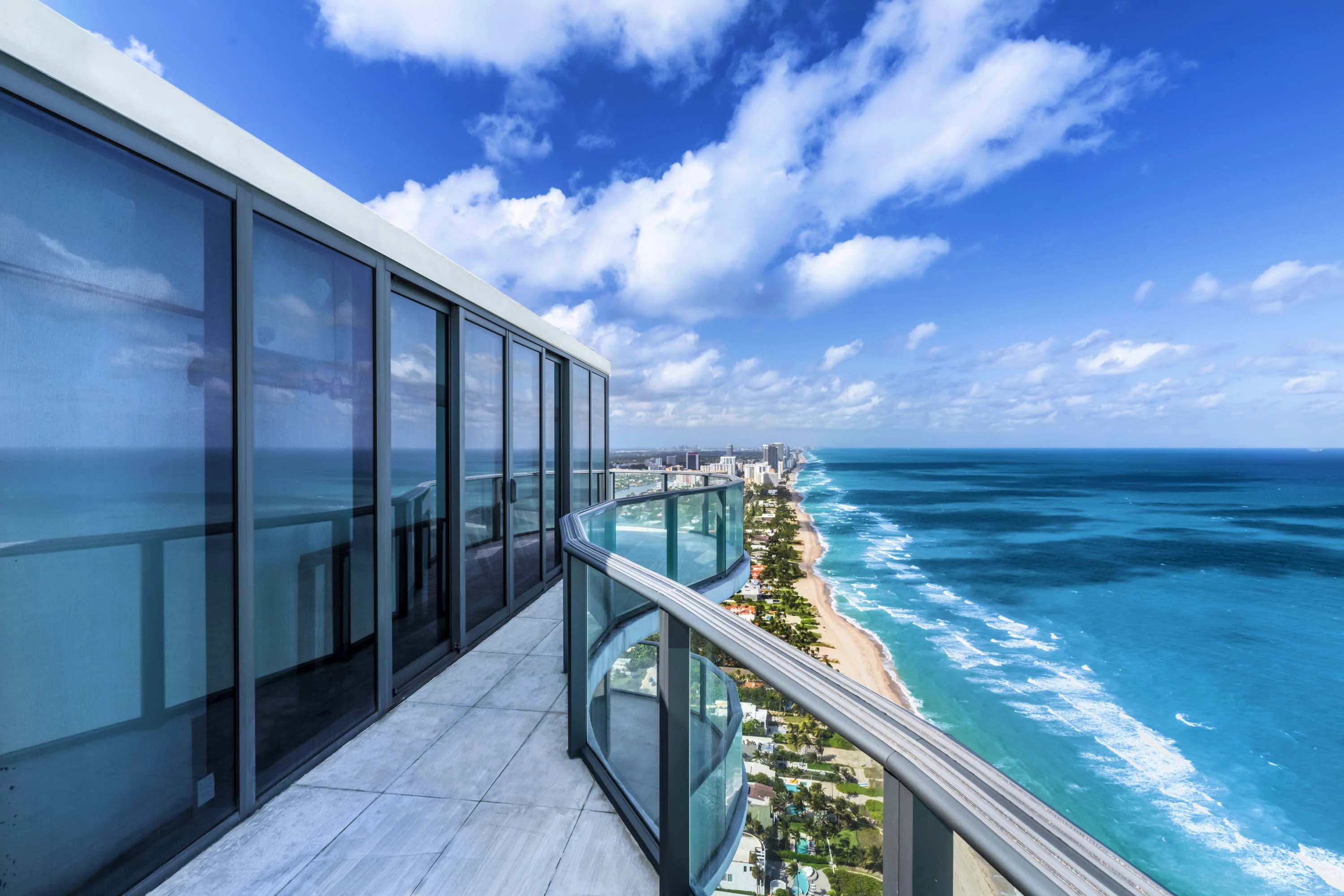 19575 Collins Avenue, The Regalia Penthouse, Miami, Florida 33160 ...