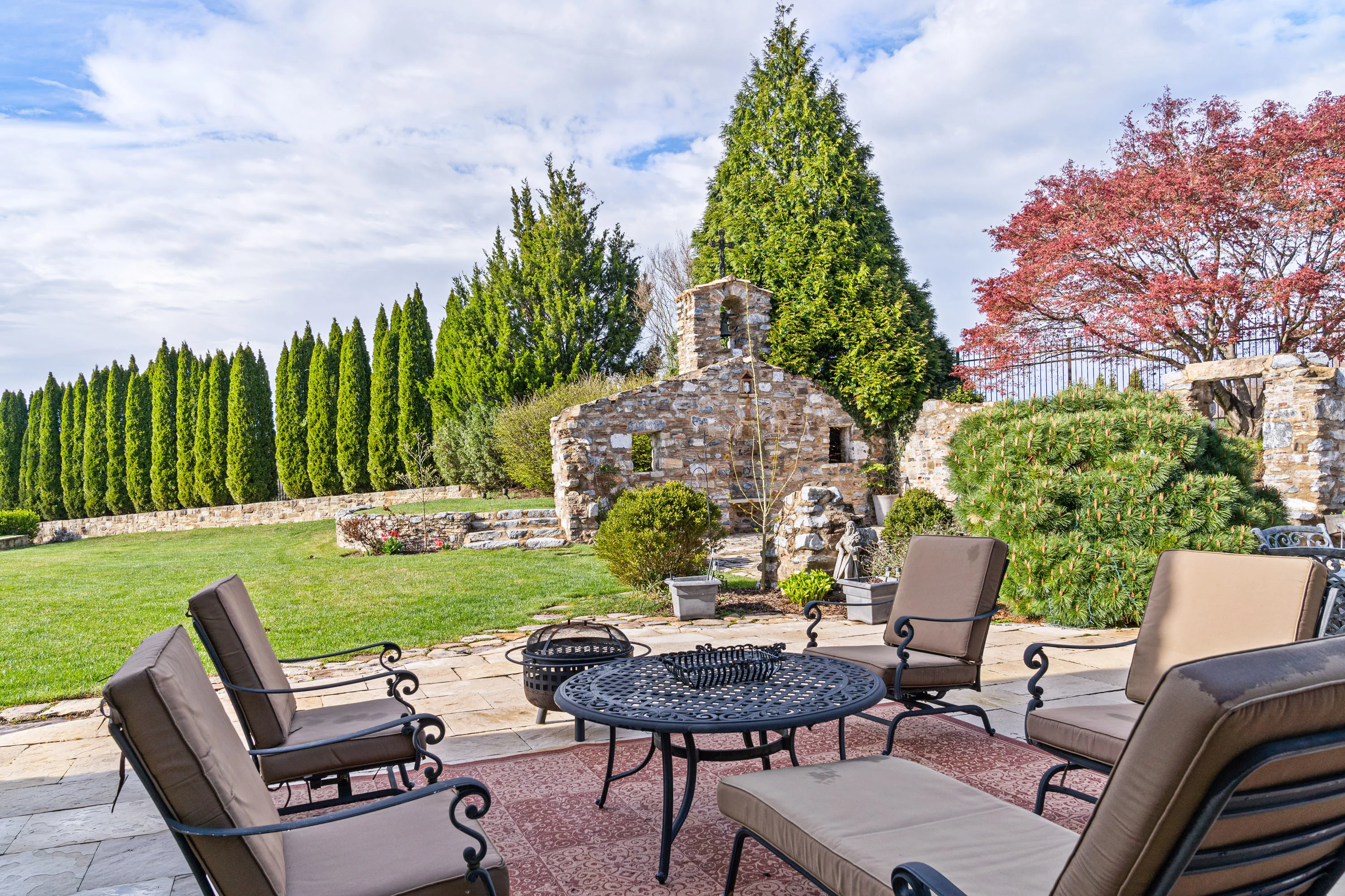 13320 Signal Tree Lane, Potomac, Maryland 20854 | Concierge Auctions