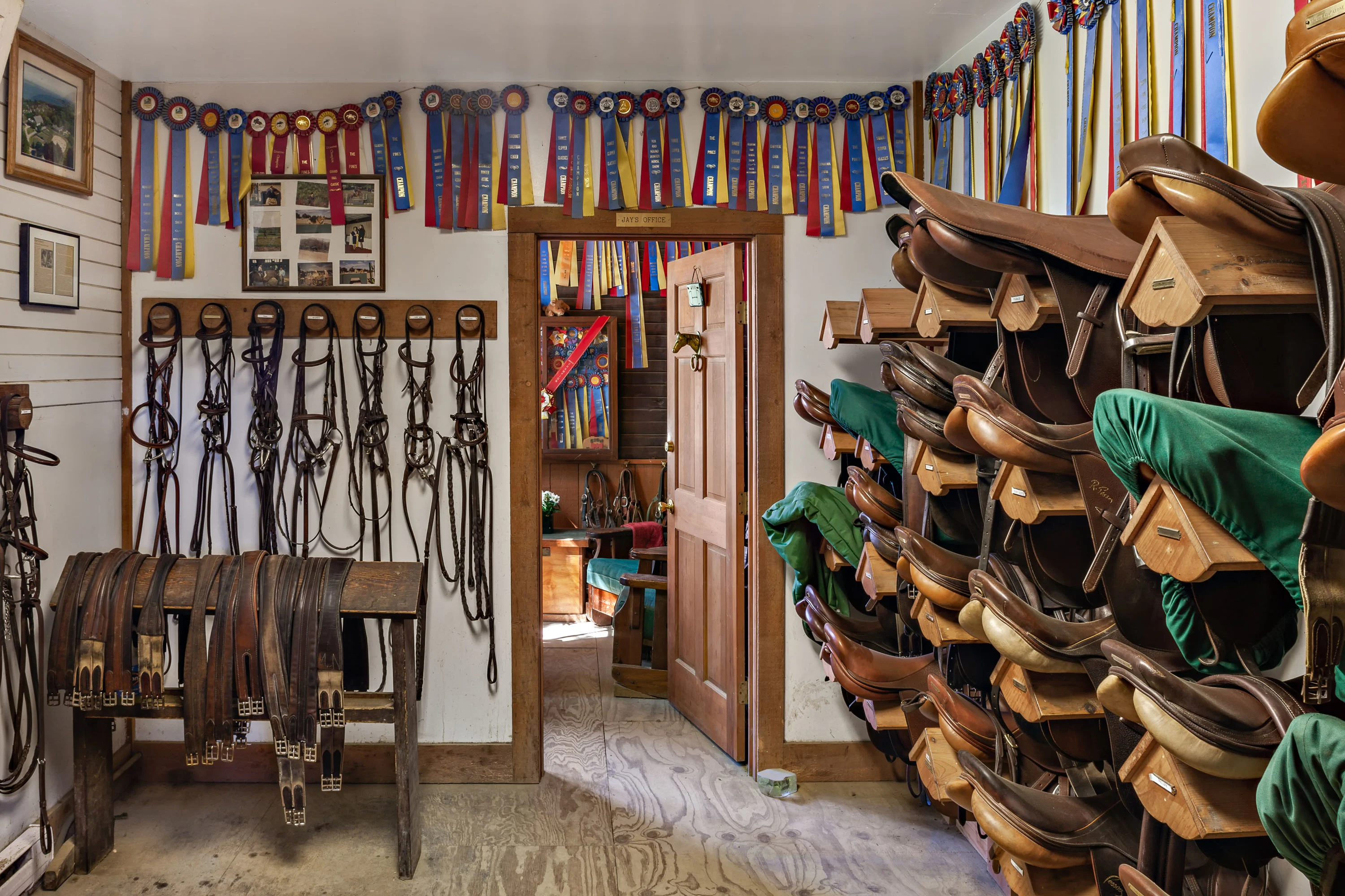 30 Sandy Point Farm Road, Portsmouth, Newport County, Rhode Island ...