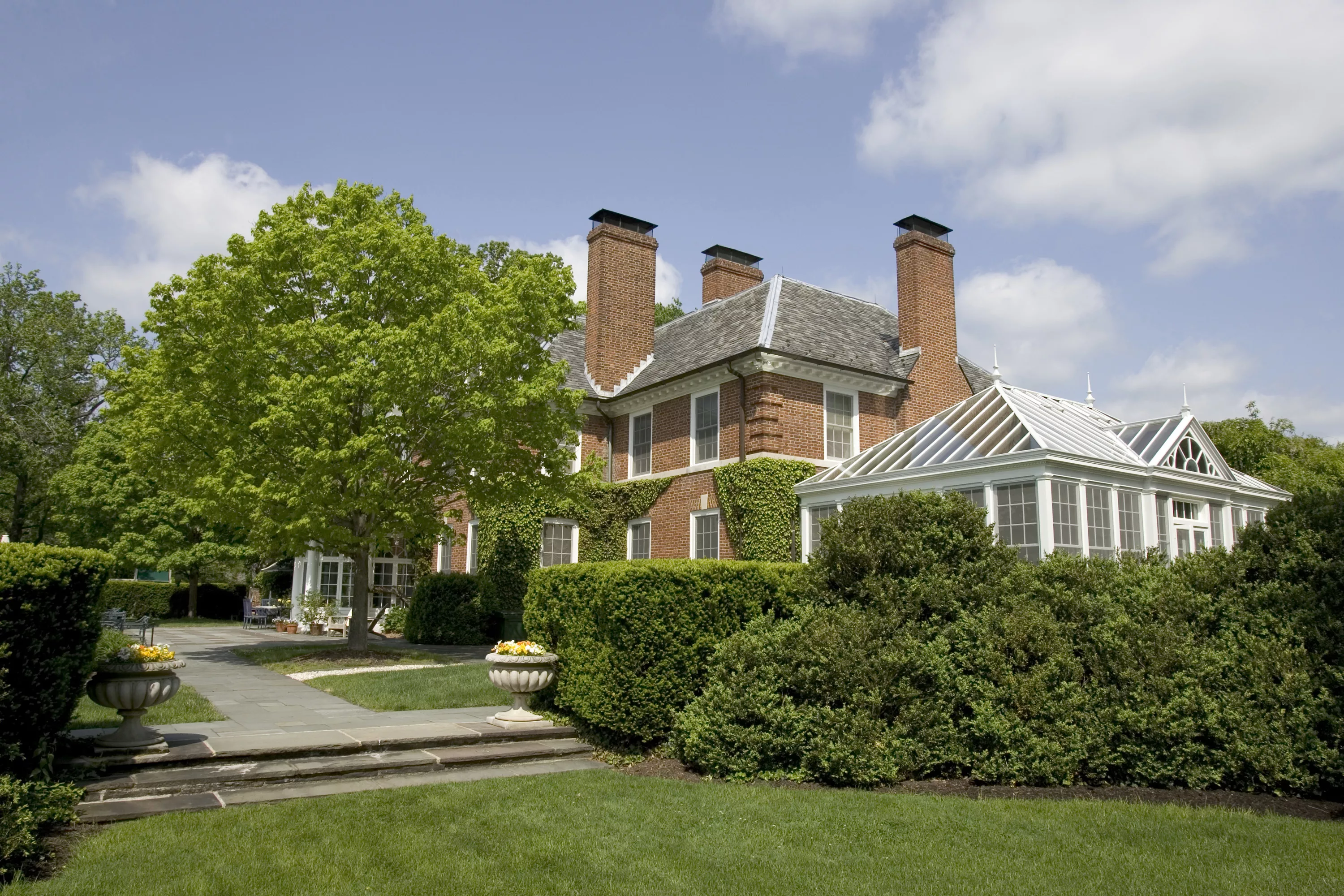 300 Pretty Brook Road, Princeton, New Jersey 08540 | Concierge Auctions