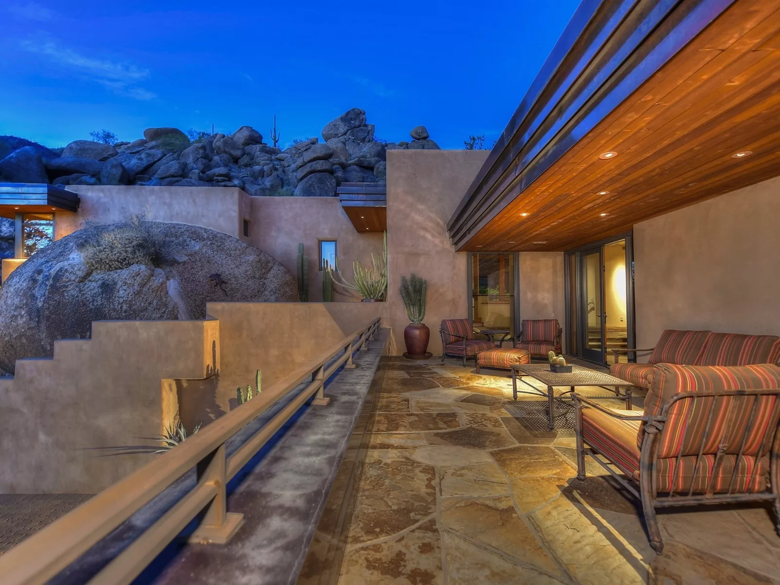35237 North Ridgeway Dr, Carefree, Arizona 85377 | Concierge Auctions