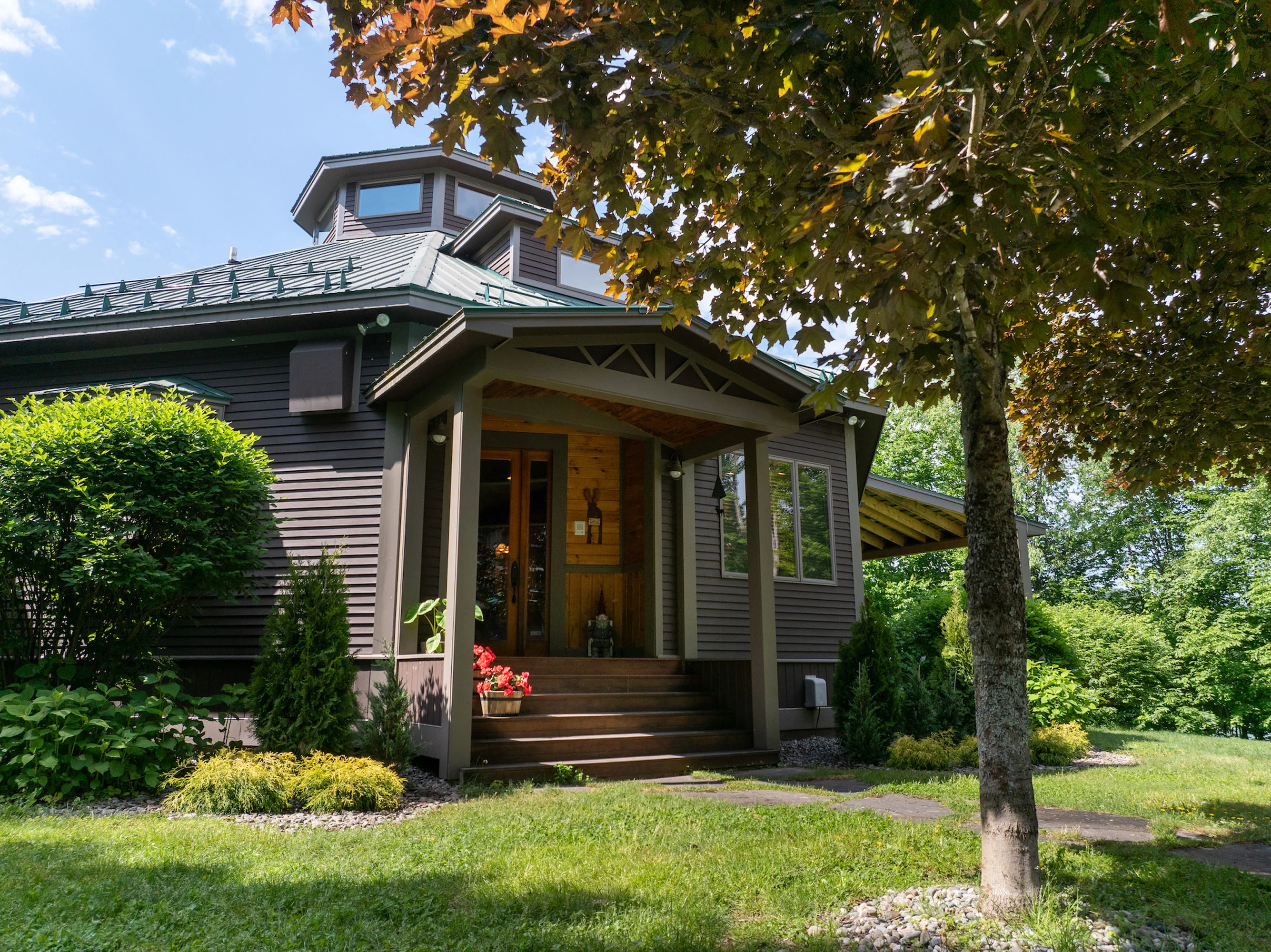 404 Patnoe Farm Drive, Hyde Park, Near Stowe, Vermont 05655 | Concierge ...