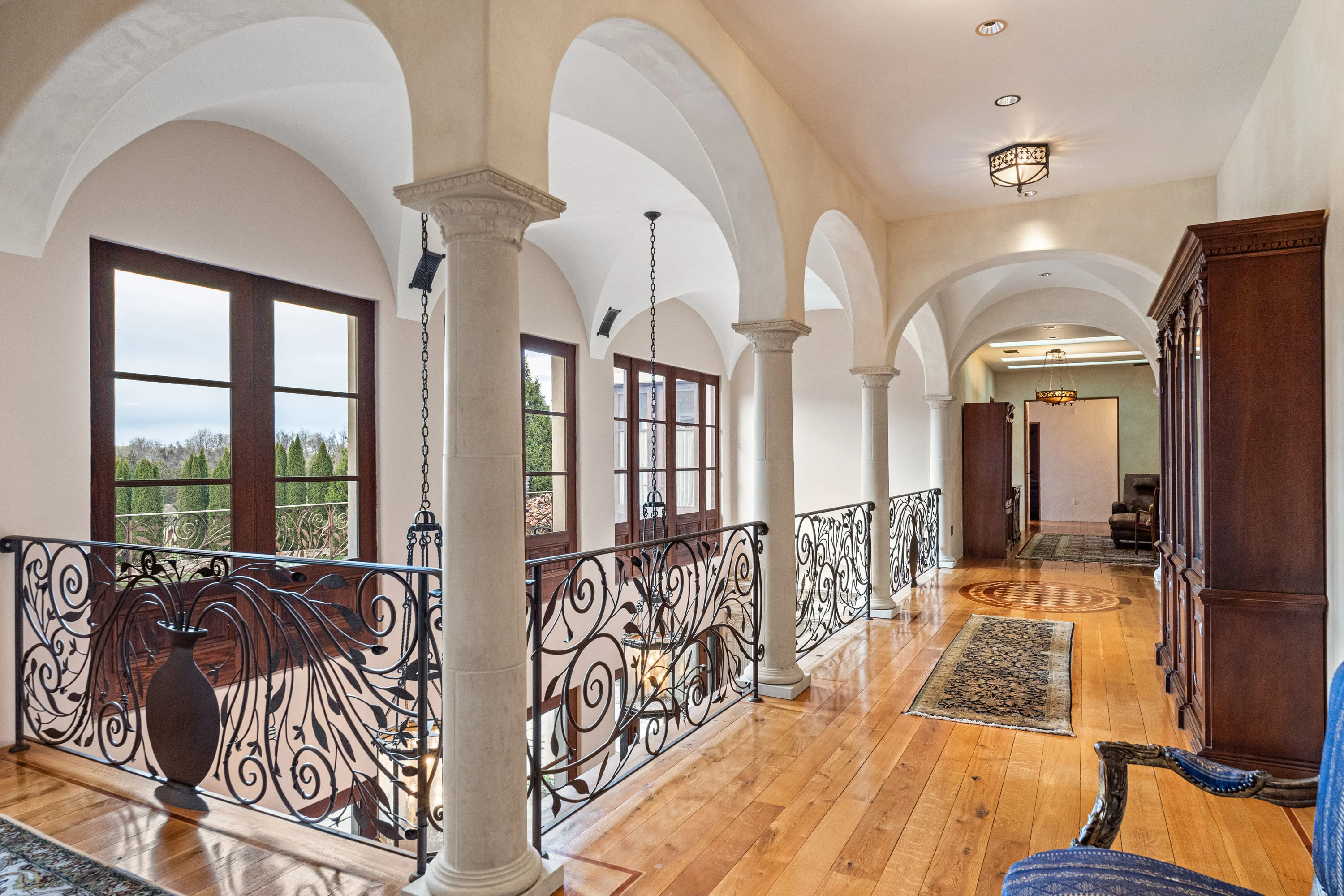 13320 Signal Tree Lane, Potomac, Maryland 20854 | Concierge Auctions