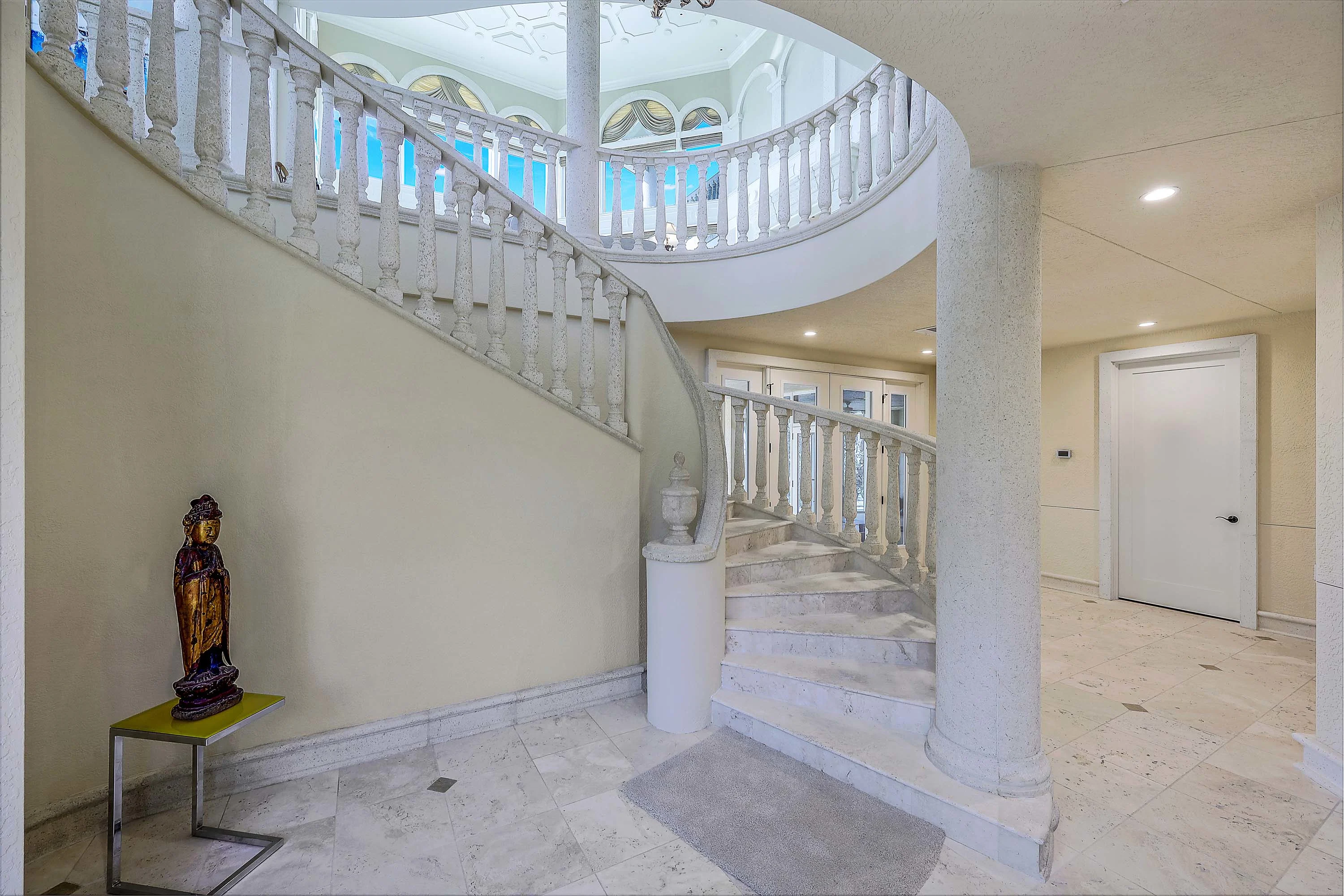 7425 Bay Colony Drive, Naples, Florida 34108 | Concierge Auctions