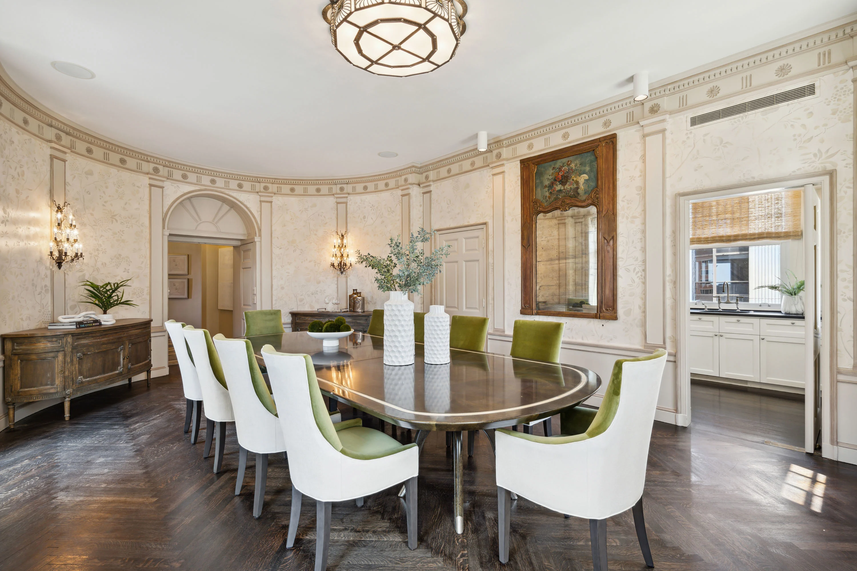 1325 North Astor Street #13, Chicago, Illinois 60610 | Concierge Auctions