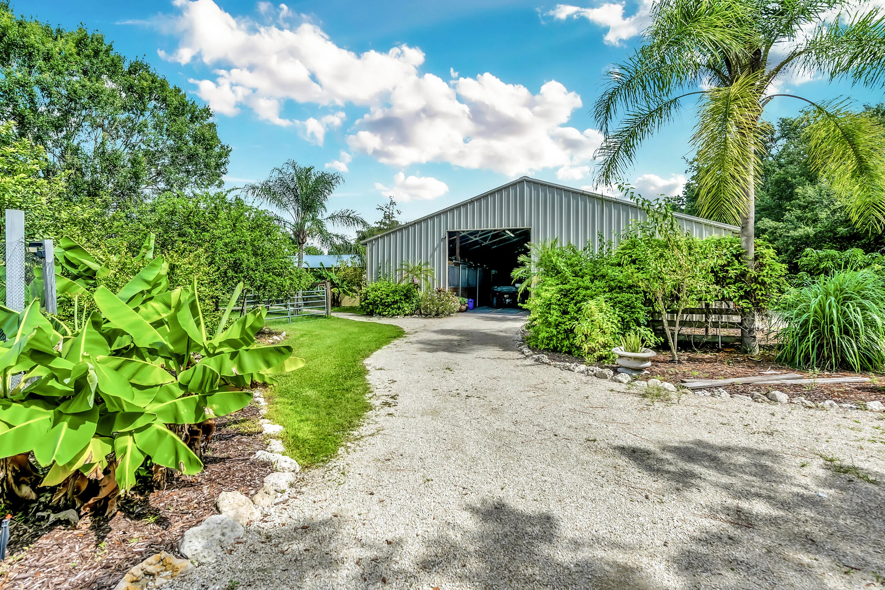 29641 State Road 70 East, Sarasota, Florida 34251 | Concierge Auctions