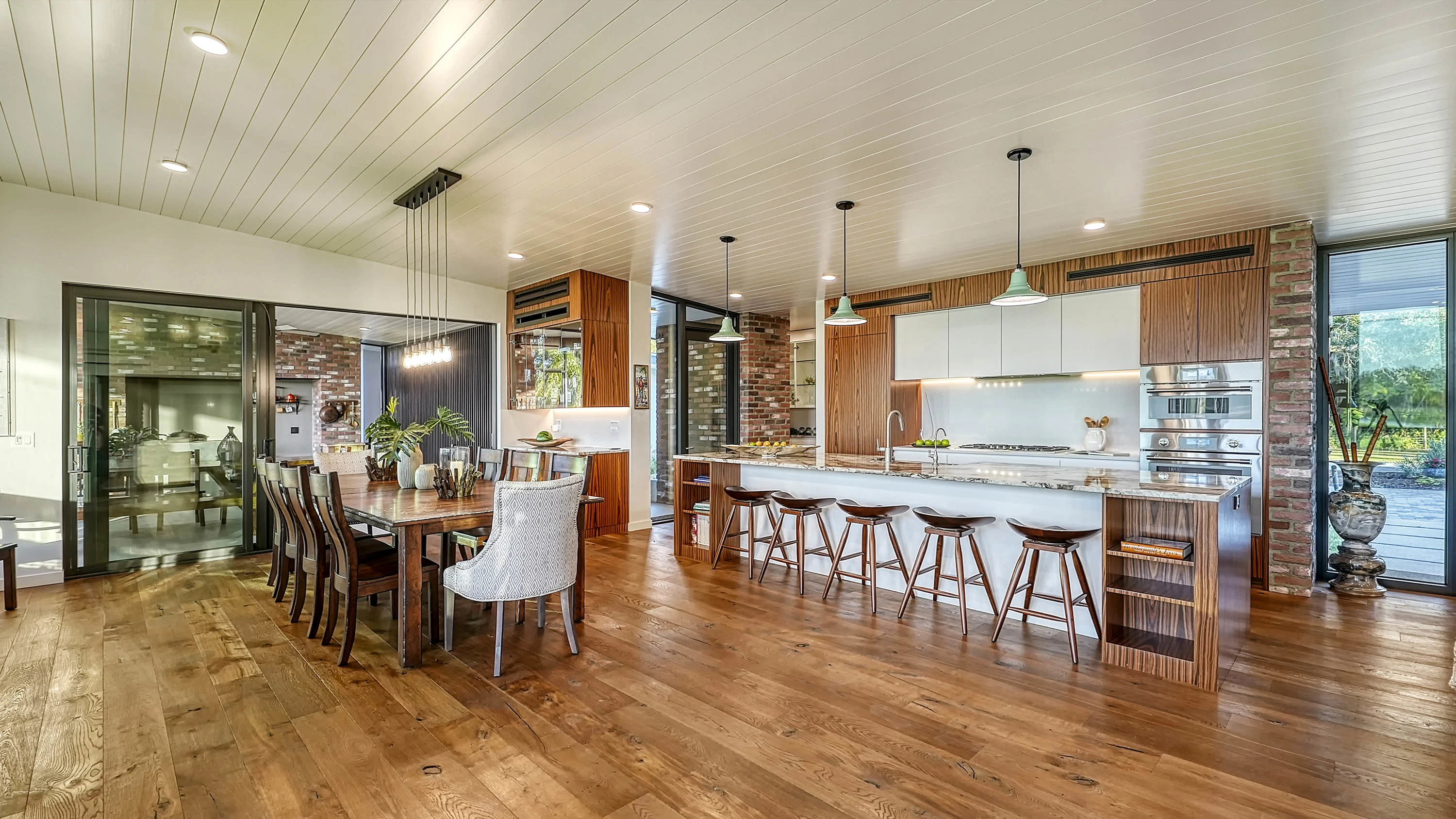 29641 State Road 70 East, Sarasota, Florida 34251 | Concierge Auctions