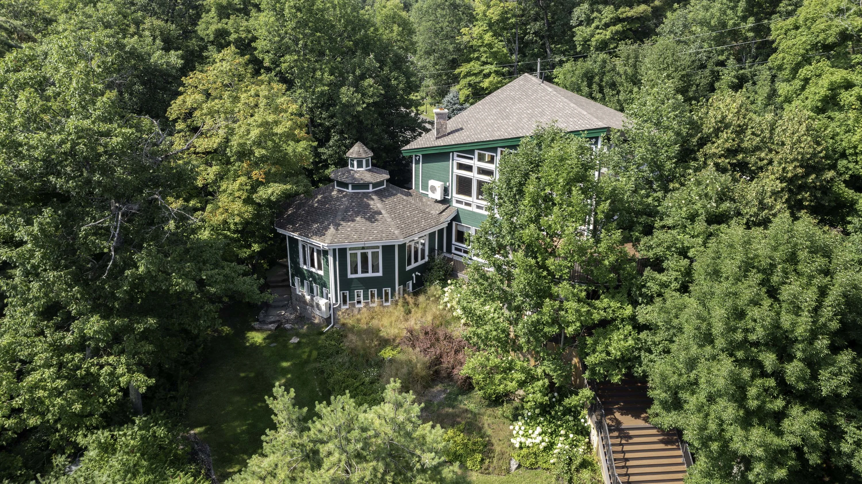 1080 Whitehead Road, Lake Muskoka, Gravenhurst, Ontario P1P 1V1, Canada ...