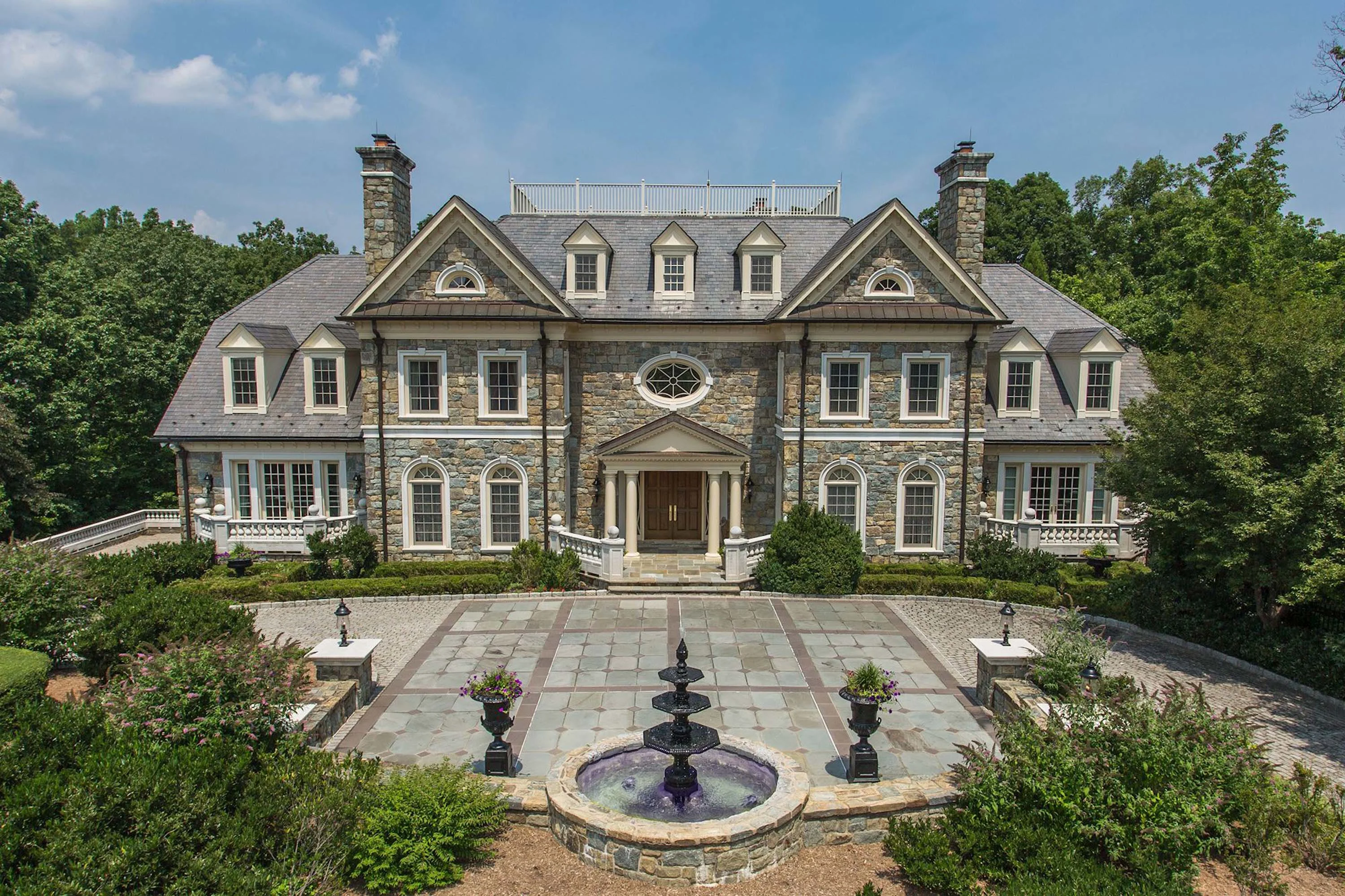 Immaculate Estate Near Washington D.C., Virginia to Auction No Reserve ...