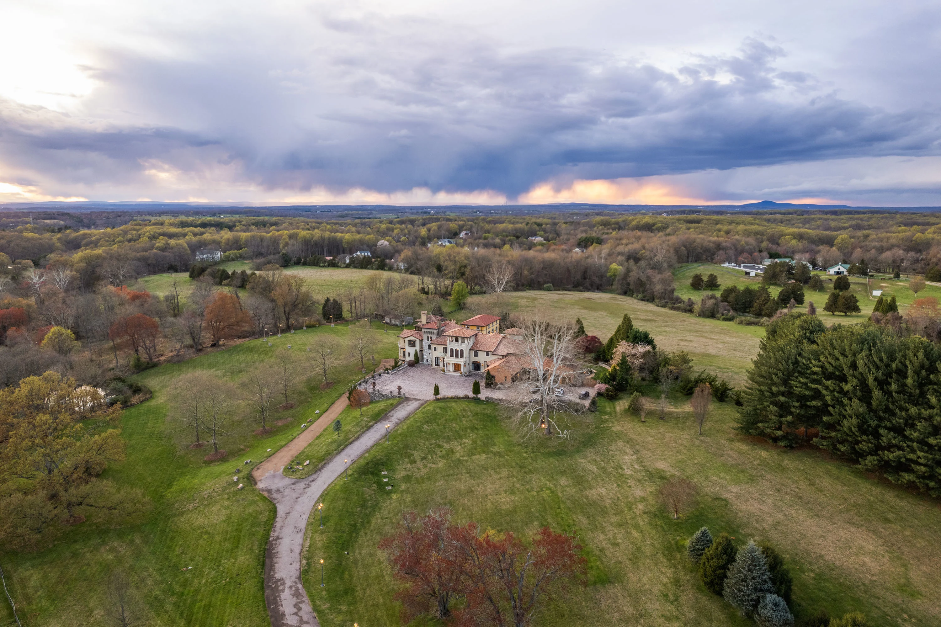 13320 Signal Tree Lane, Potomac, Maryland 20854 | Concierge Auctions