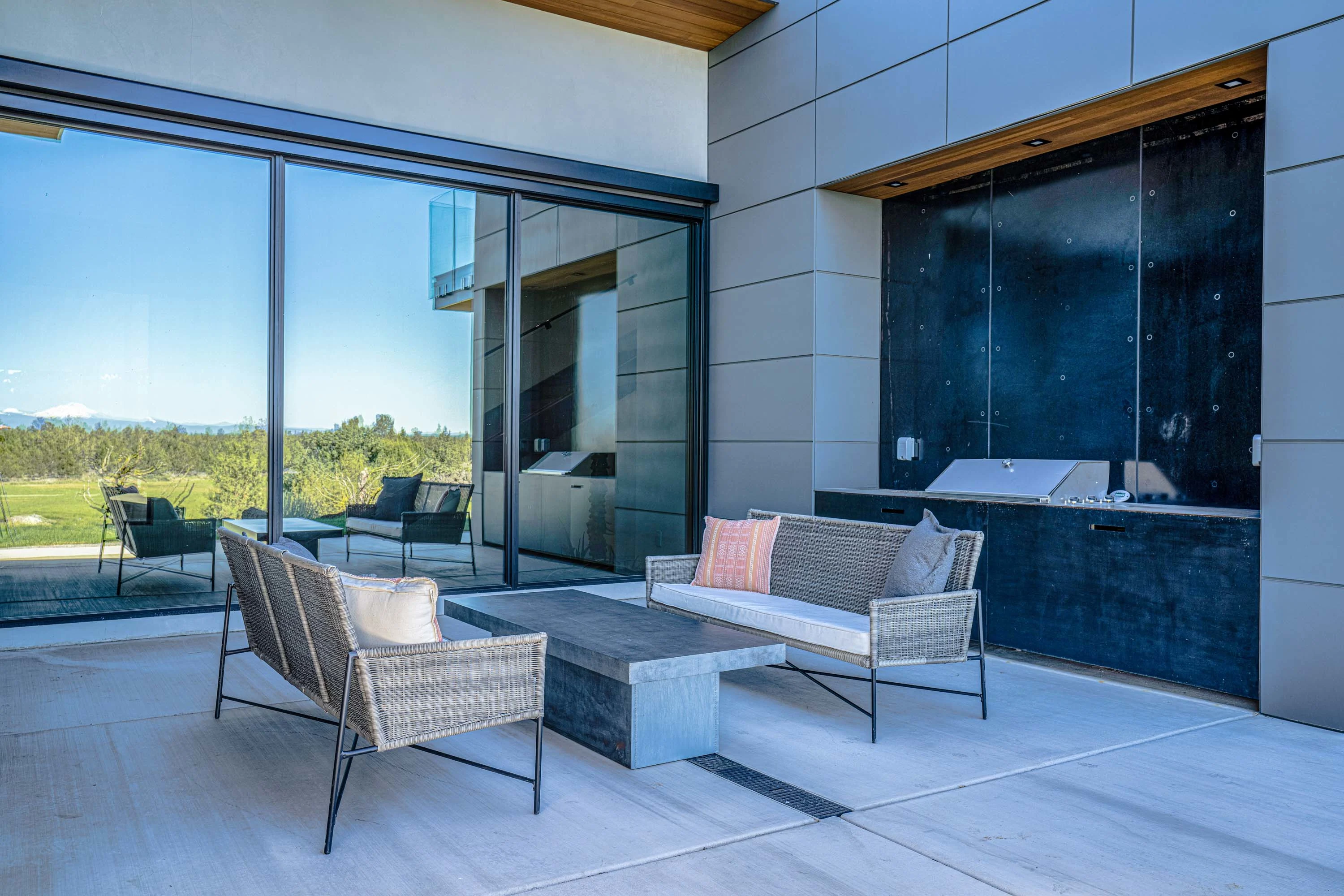 62265 Dodds Road, Bend, Oregon 97701 | Concierge Auctions