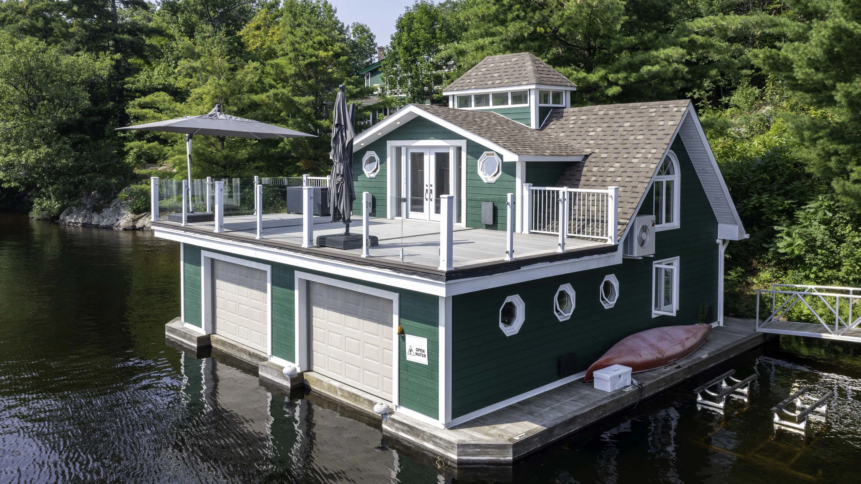 1080 Whitehead Road, Lake Muskoka, Gravenhurst, Ontario P1P 1V1, Canada ...