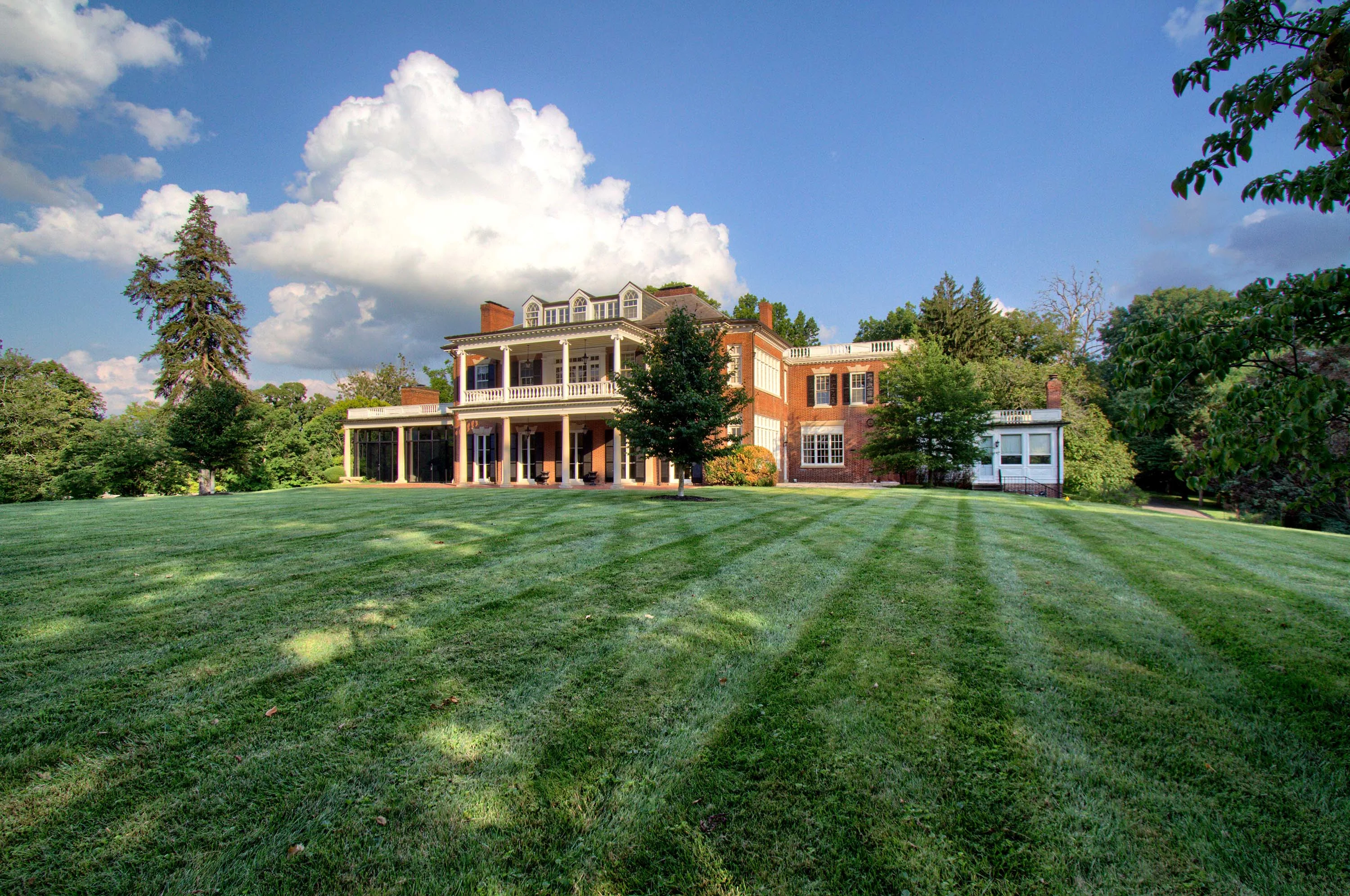 3200 Boxhill Lane, Louisville, Kentucky 40222 | Concierge Auctions