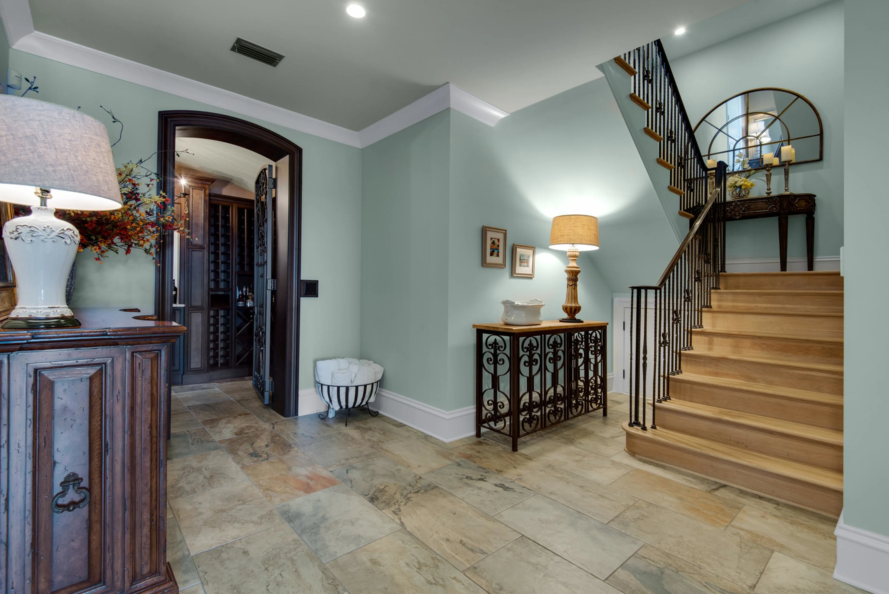 2120 Whaley Avenue, Pensacola, Florida 32503 | Concierge Auctions