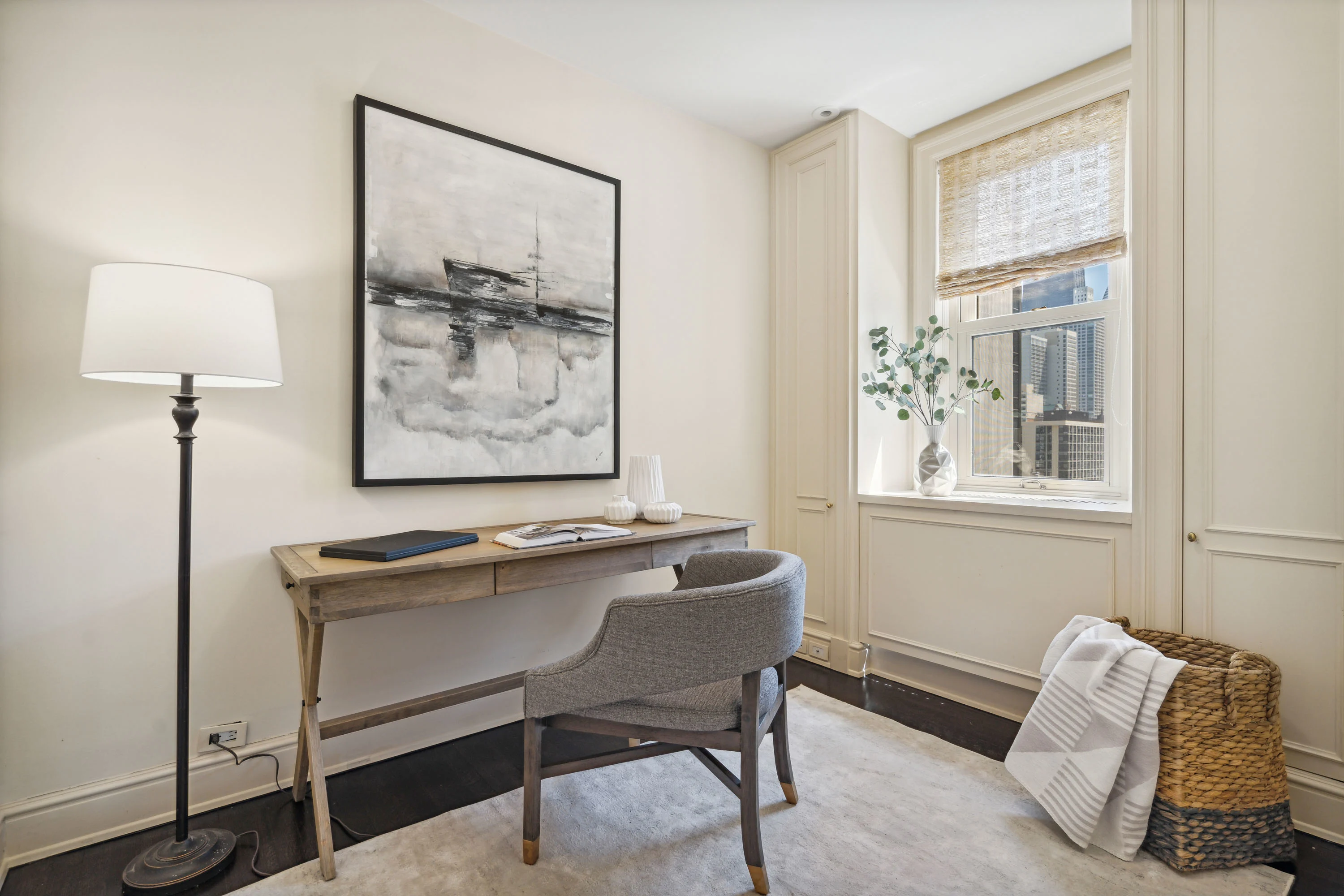 1325 North Astor Street #13, Chicago, Illinois 60610 | Concierge Auctions