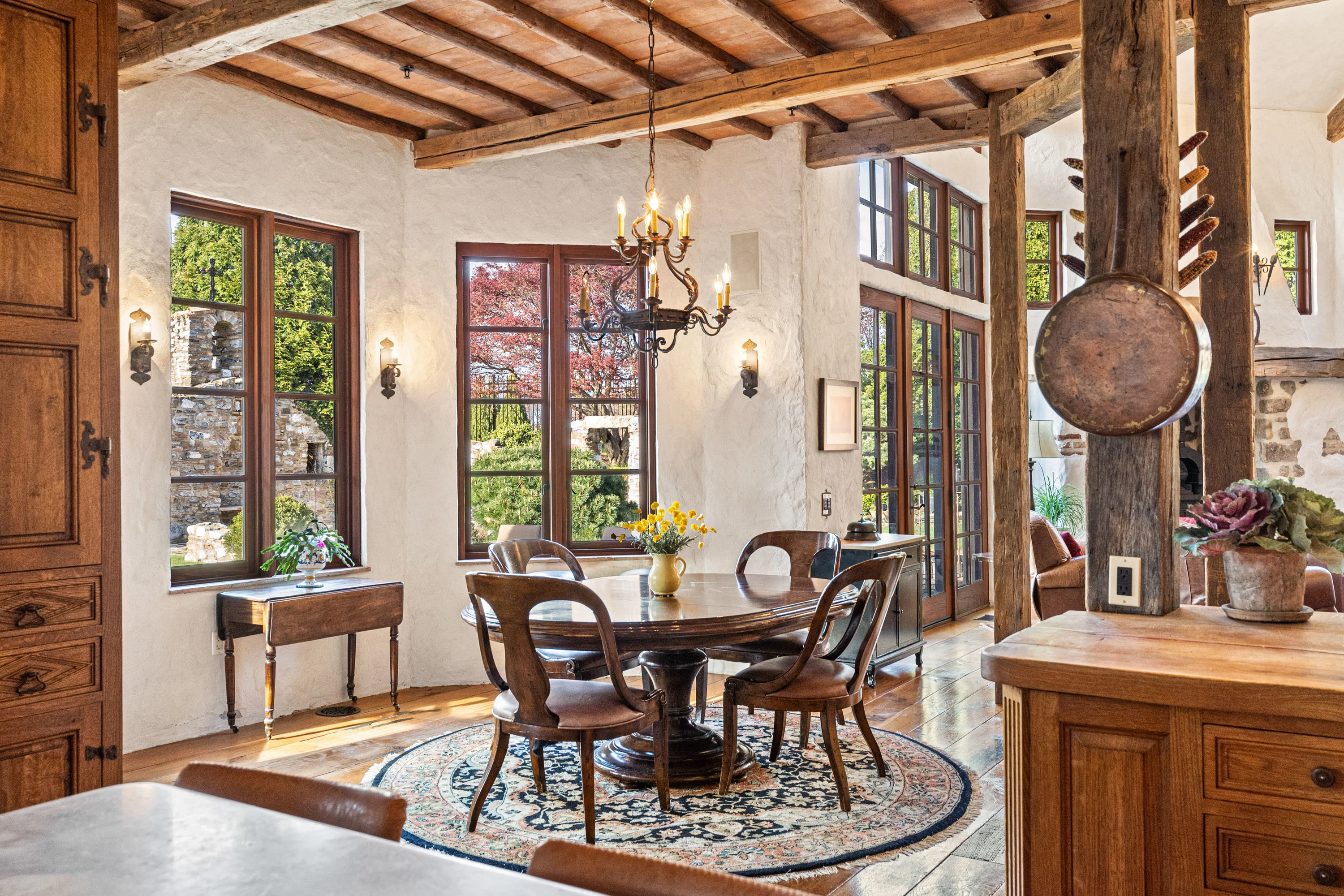 13320 Signal Tree Lane, Potomac, Maryland 20854 | Concierge Auctions