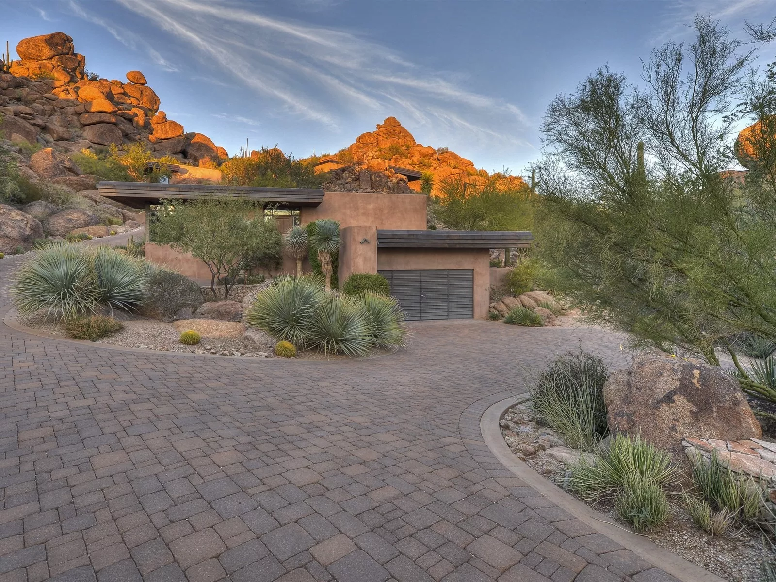 35237 North Ridgeway Dr, Carefree, Arizona 85377 | Concierge Auctions
