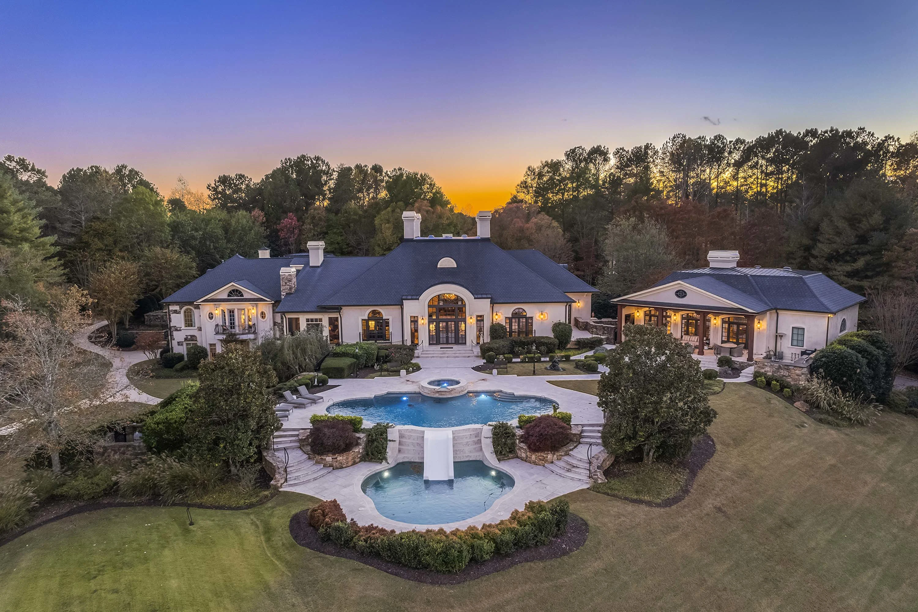 Private & Luxurious Estate at Hawks Ridge Golf Course to Auction ...