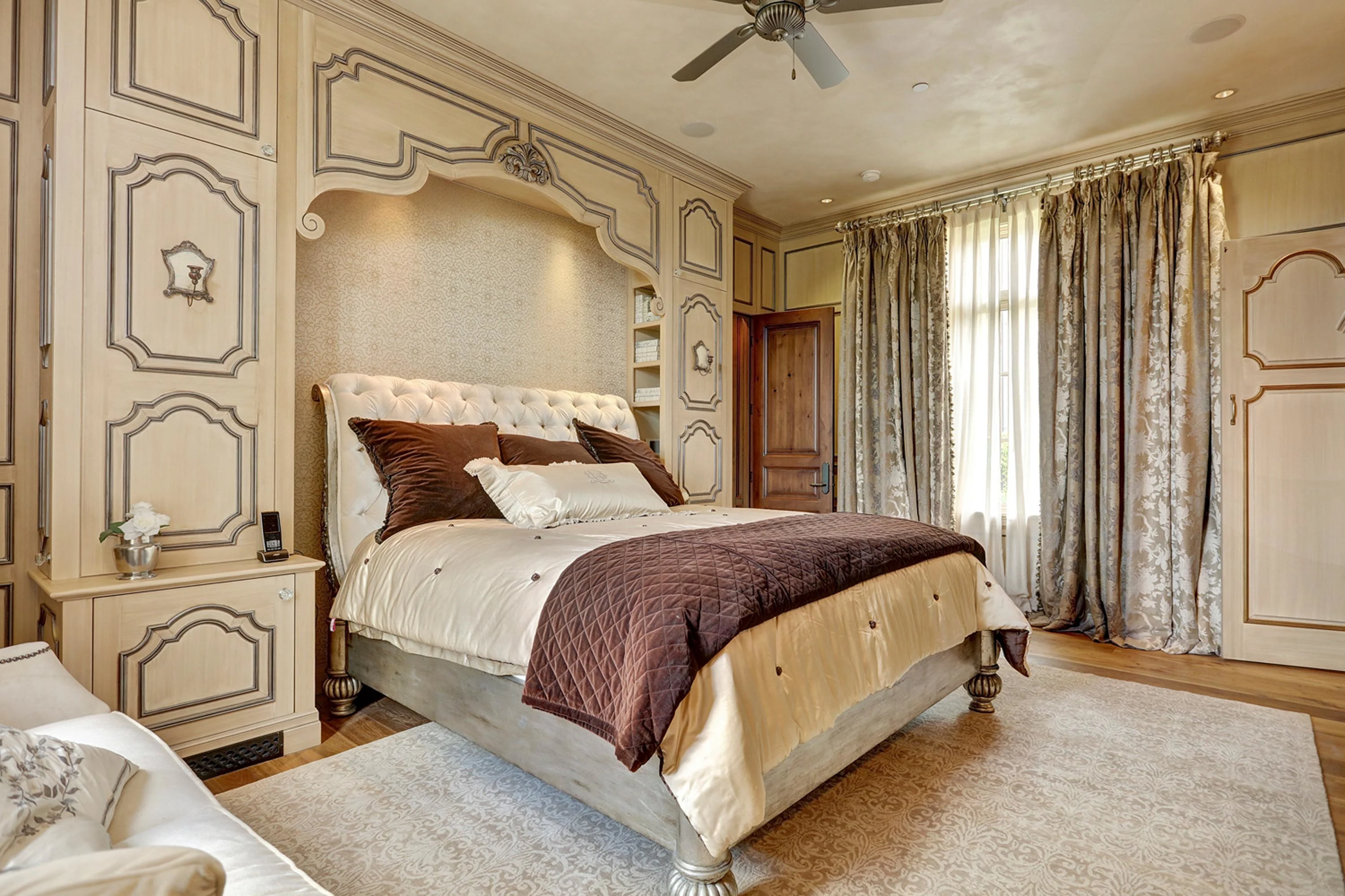 209 Pinnacle Ridge Place SW, Calgary, Alberta, Alberta T3Z 3N8, Canada ...