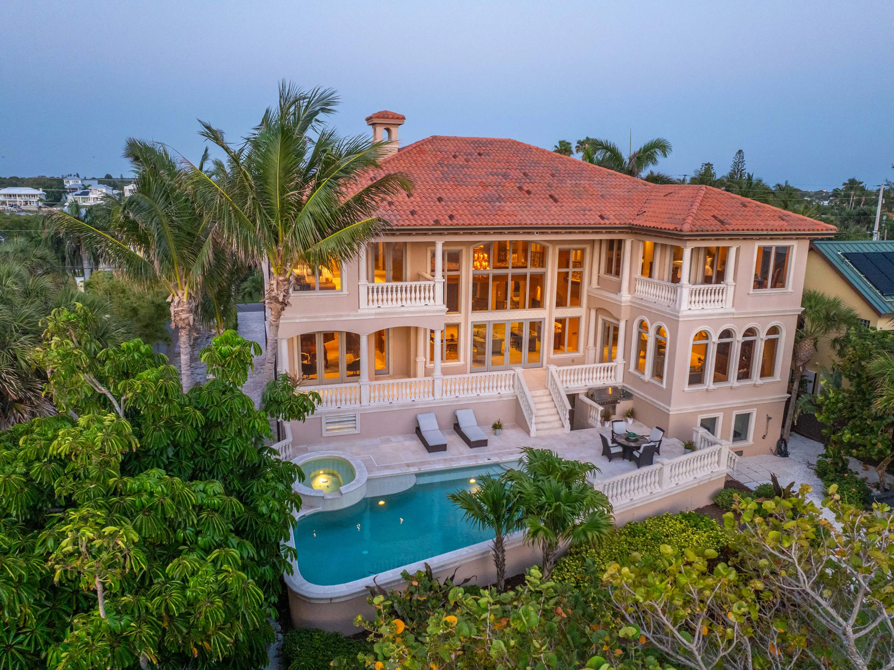 507 Casey Key Road | Concierge Auctions