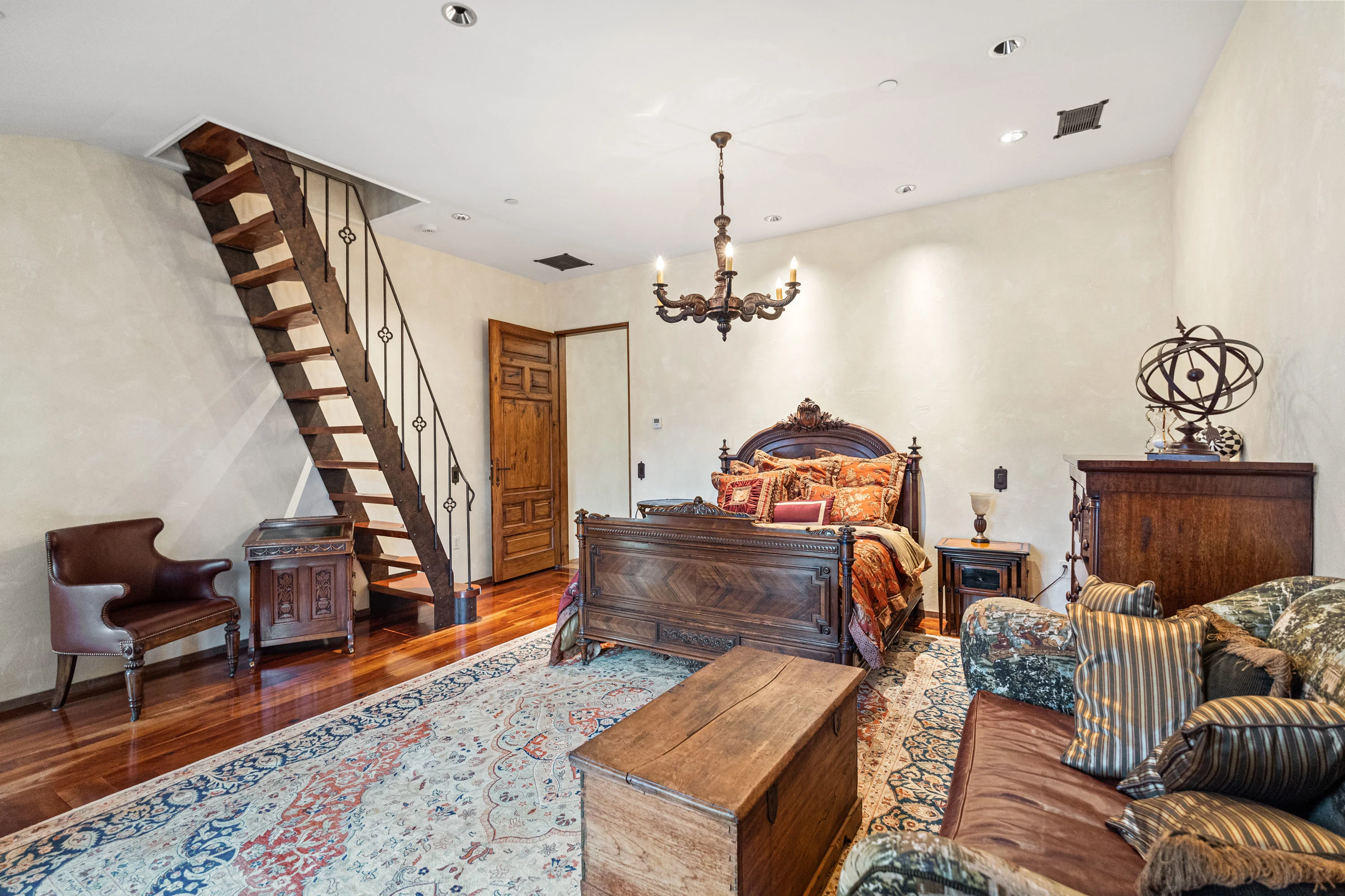 13320 Signal Tree Lane, Potomac, Maryland 20854 | Concierge Auctions