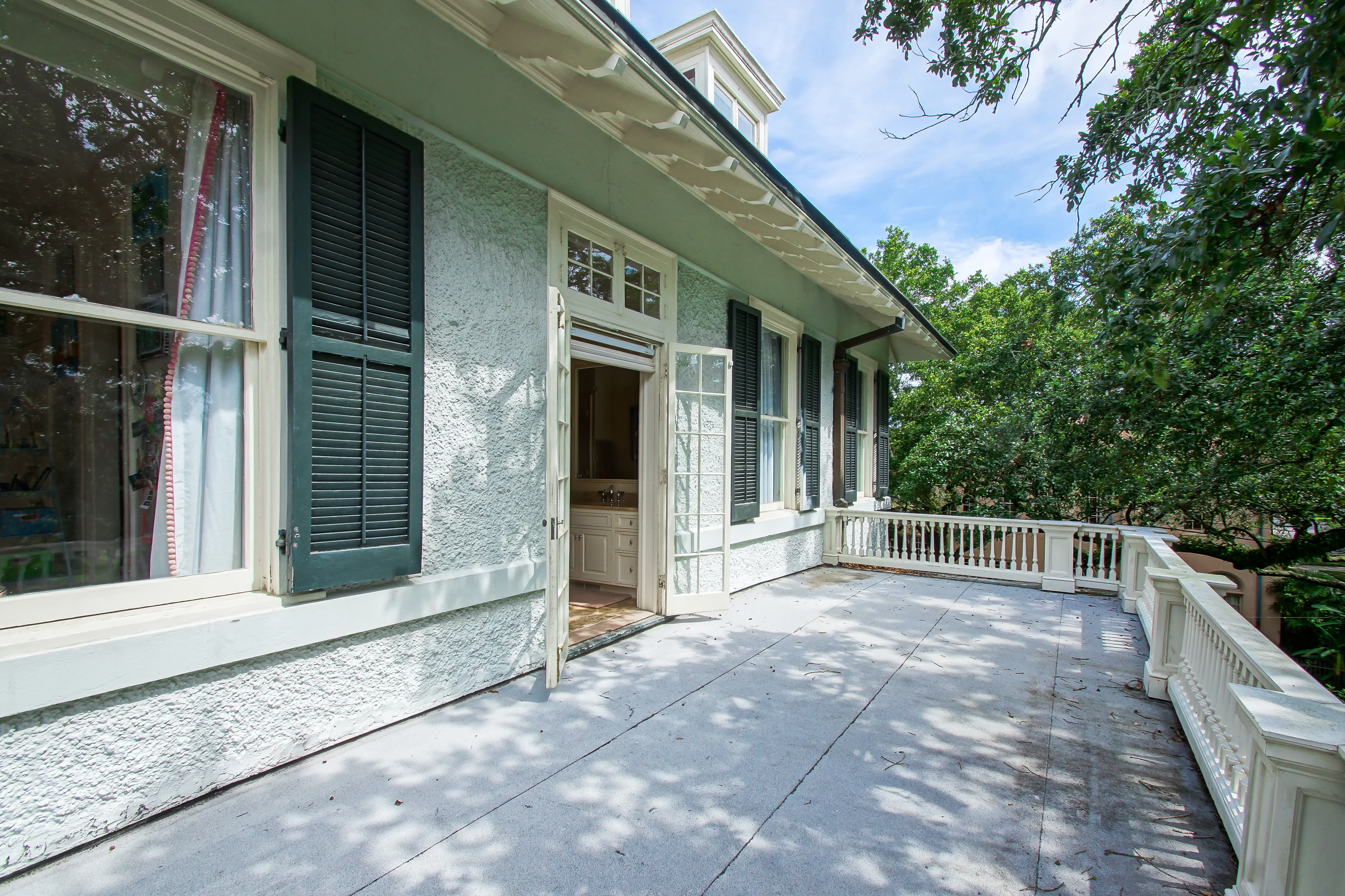 1776 State Street, New Orleans , Louisiana 70118 | Concierge Auctions