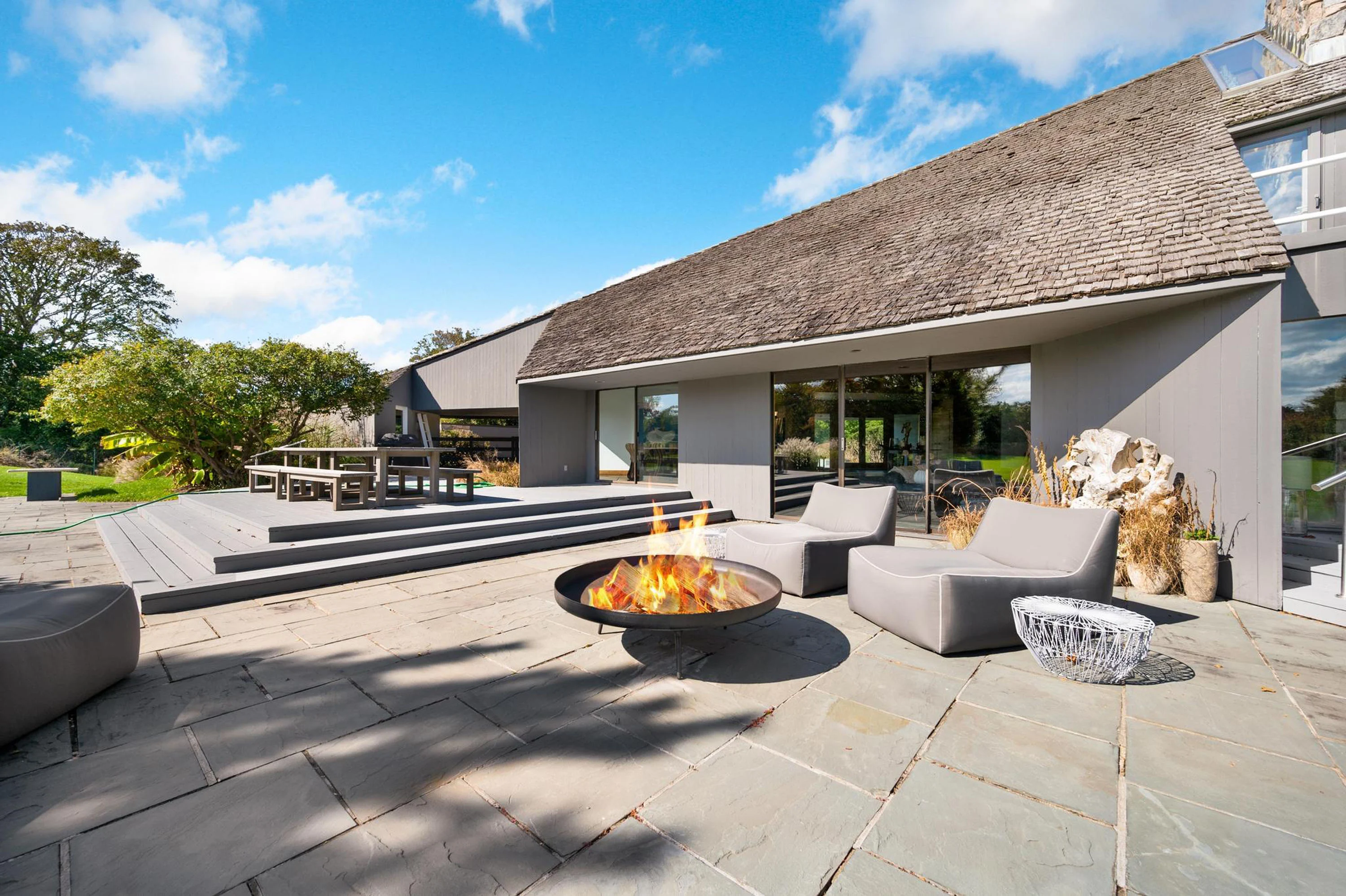 100 Further Lane, East Hampton, New York 11937 | Concierge Auctions