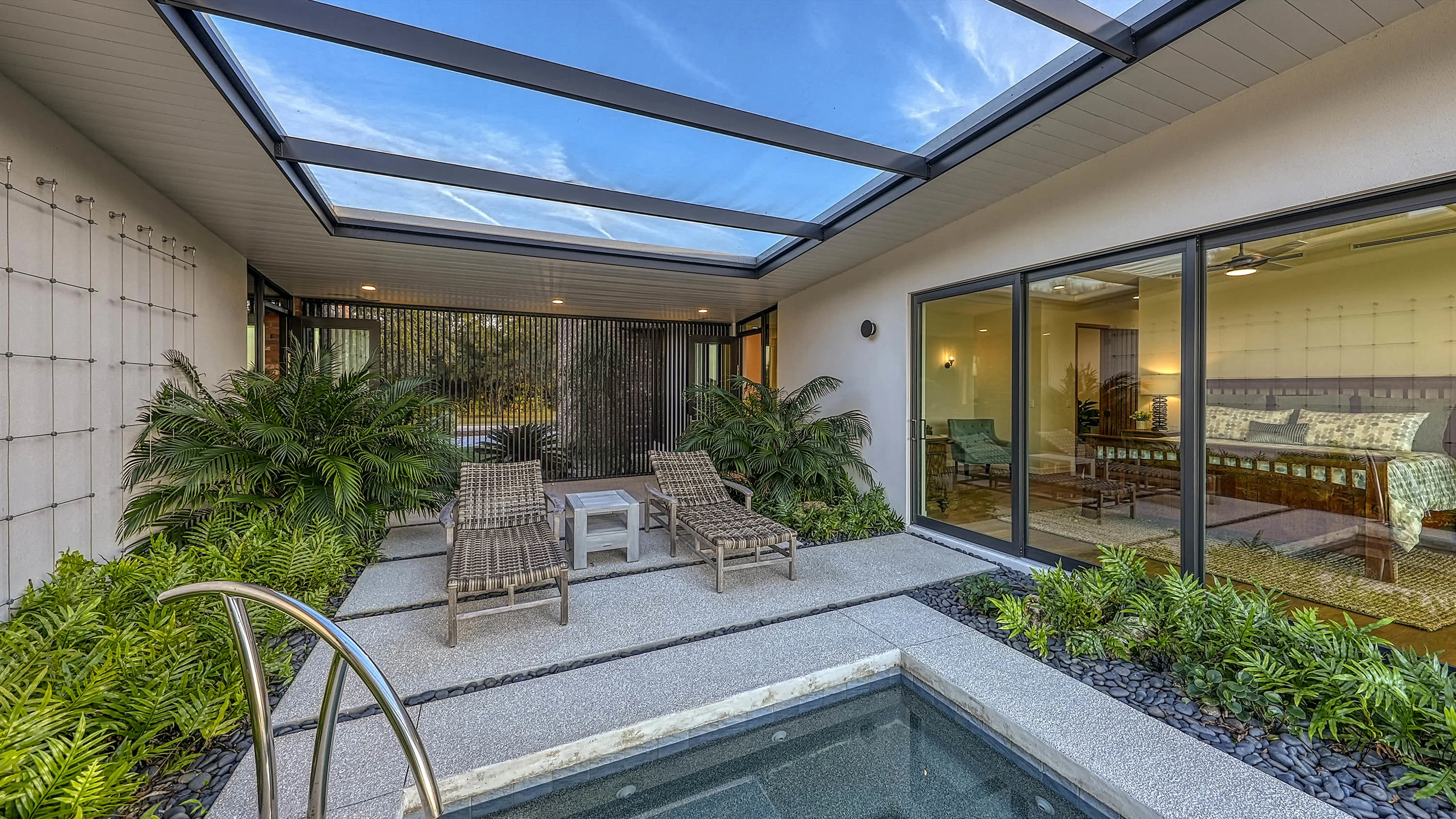 29641 State Road 70 East, Sarasota, Florida 34251 | Concierge Auctions