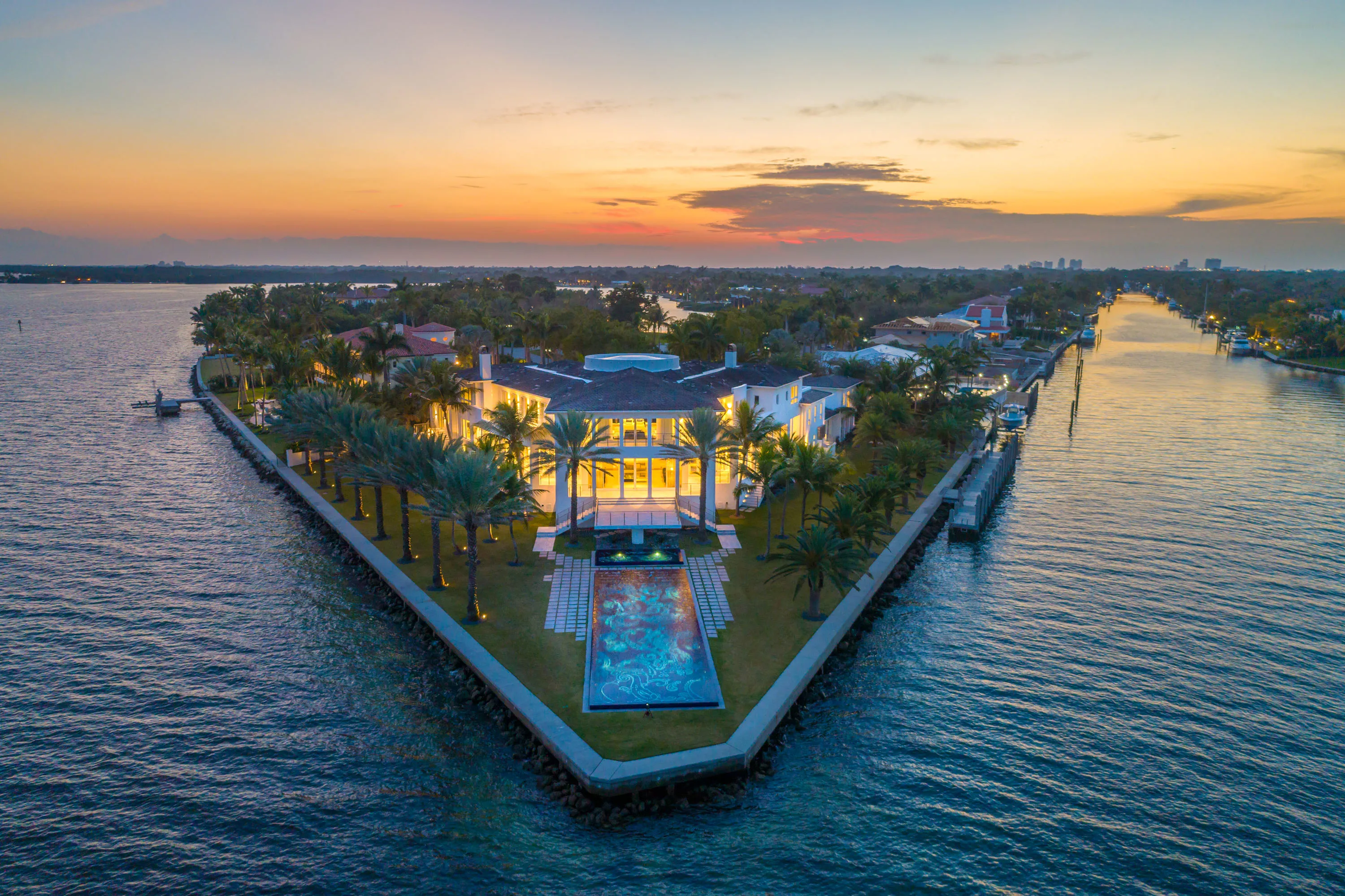41 Arvida Parkway, Miami, Florida 33156 | Concierge Auctions