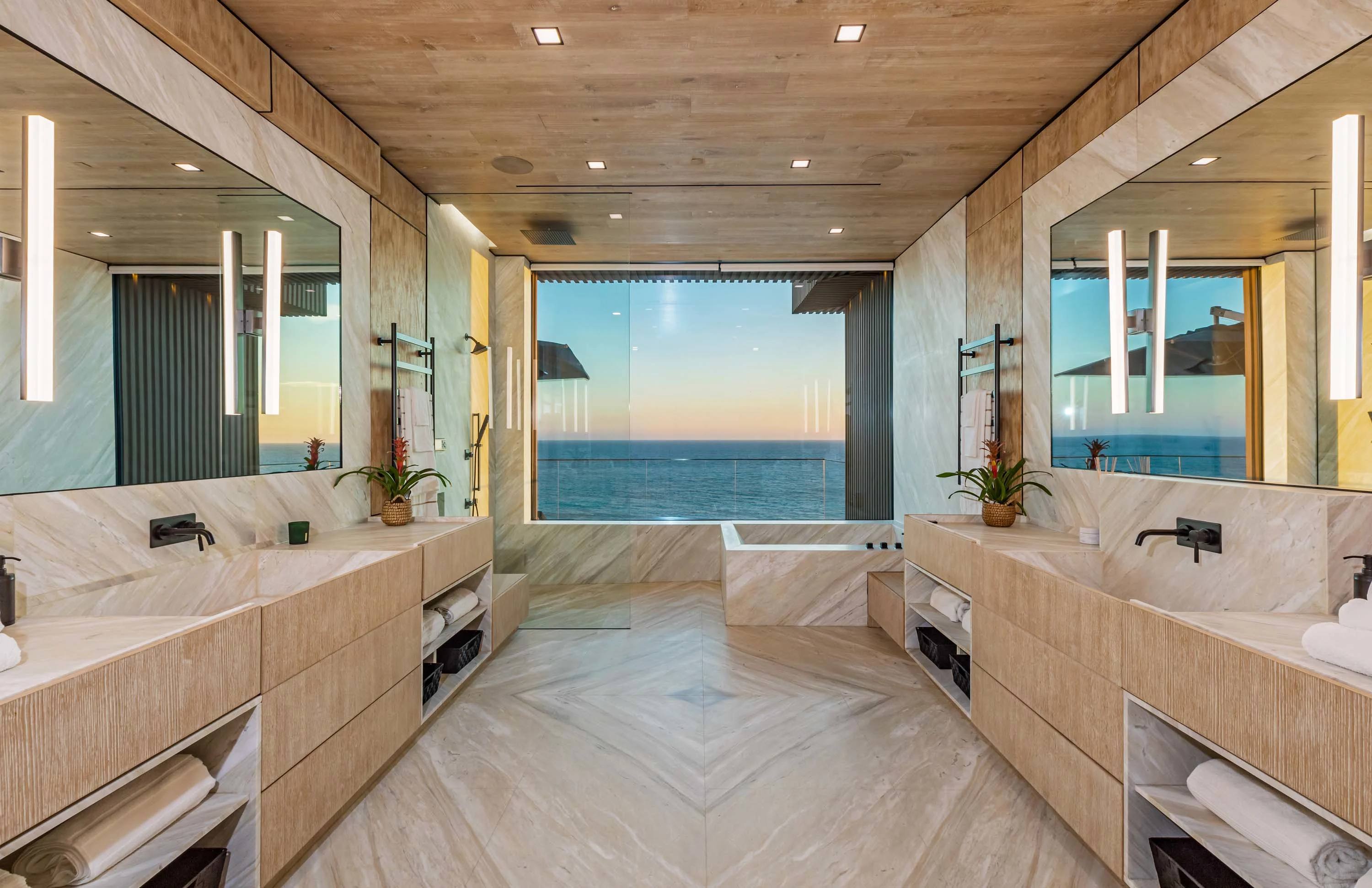 11870 Ellice Street, Malibu, California 90265 | Concierge Auctions