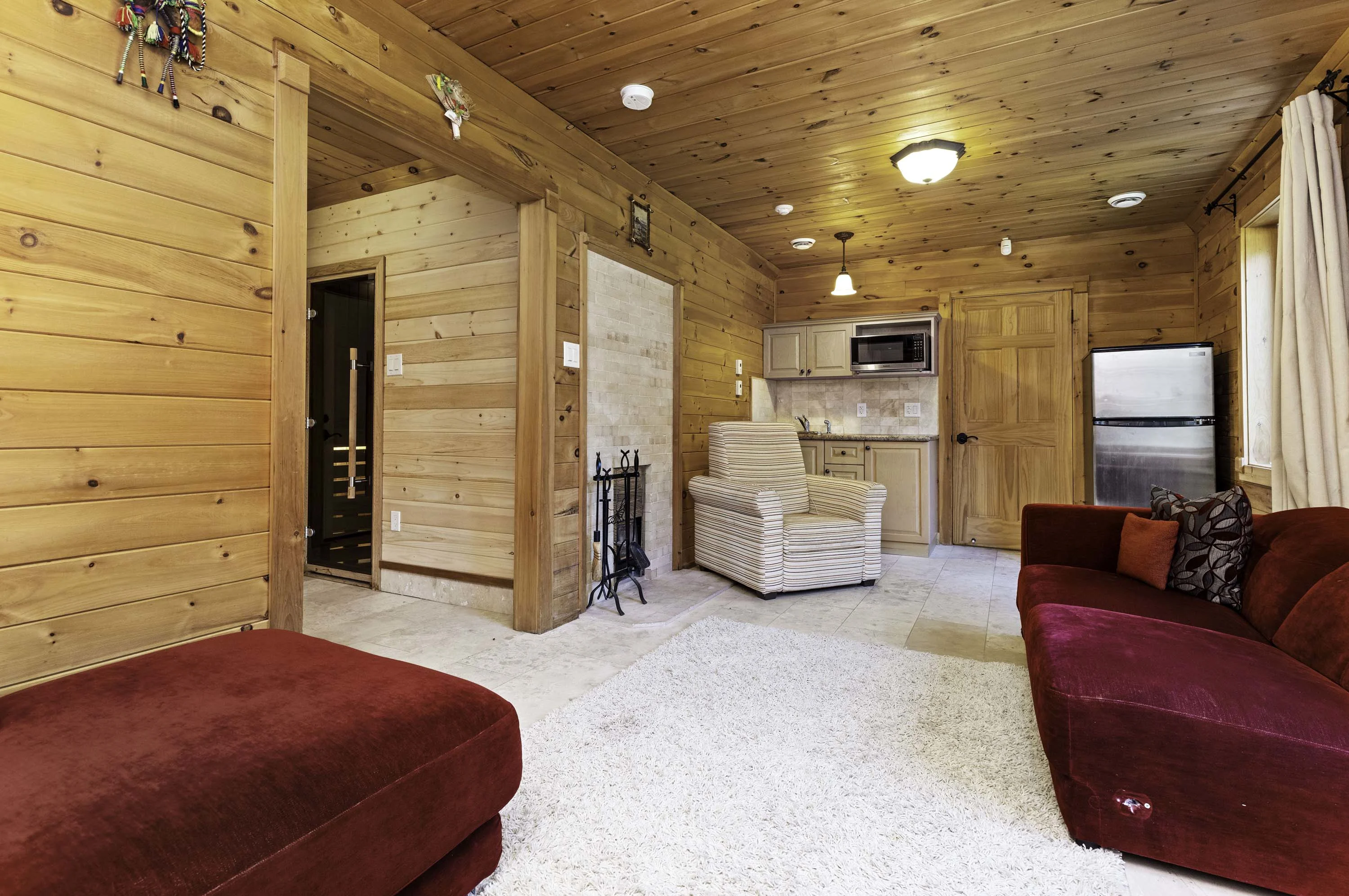 1080 Whitehead Road, Lake Muskoka, Gravenhurst, Ontario P1P 1V1, Canada ...