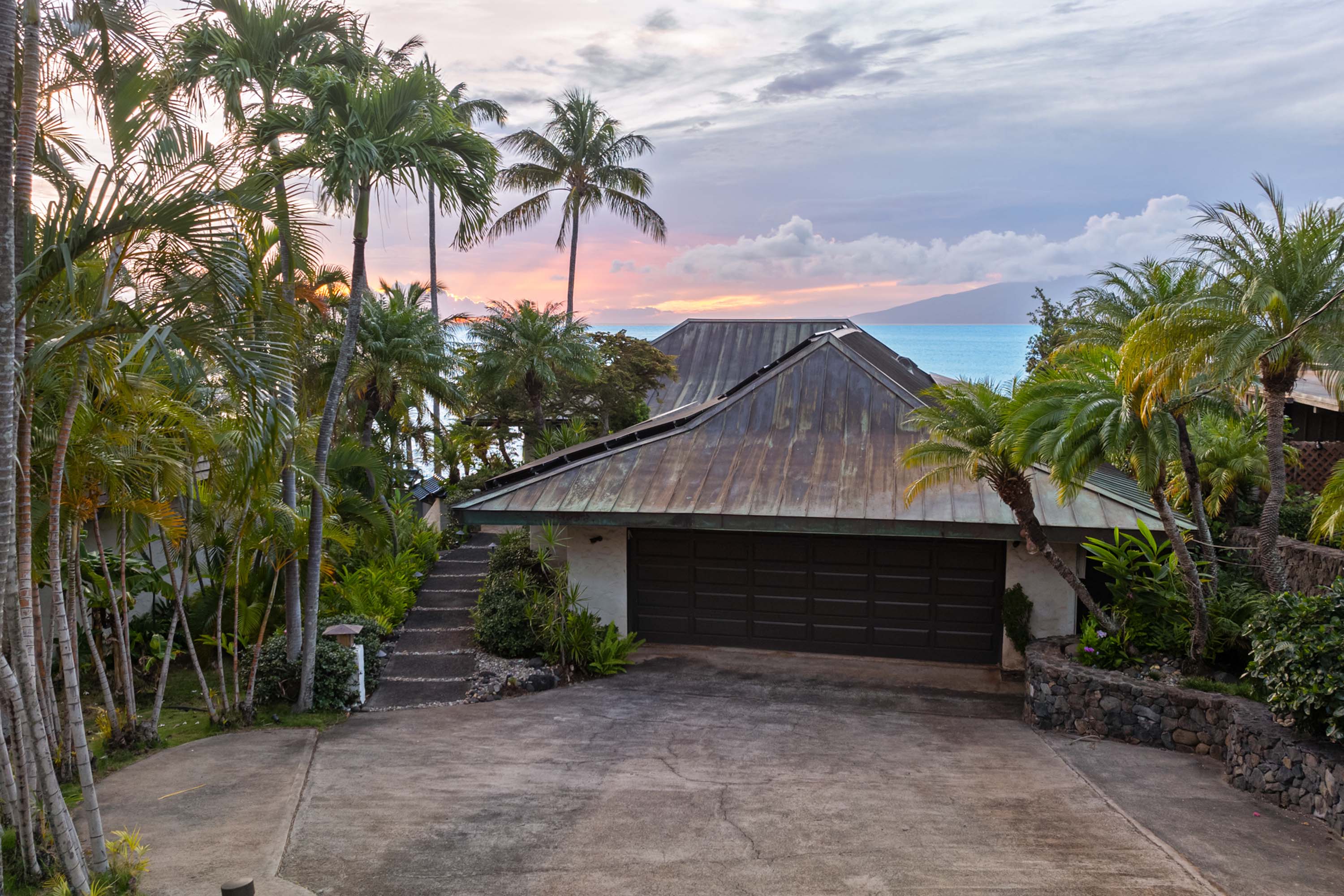 5163 Lower Honoapiilani Road, Lahaina, Hawaii 96761 | Concierge Auctions