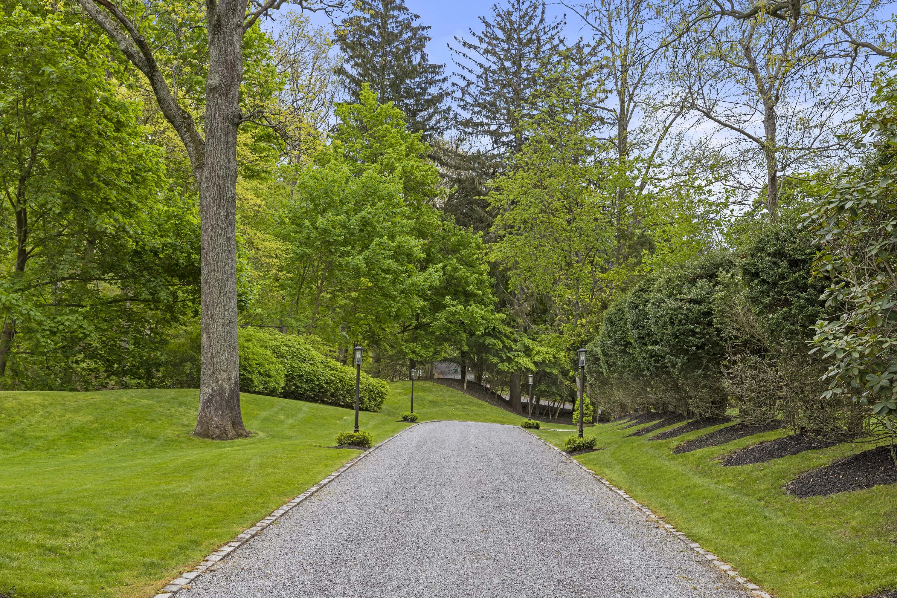 Swan Manor | 1 Swan Place, Nissequogue, Gold Coast, New York 11780 ...
