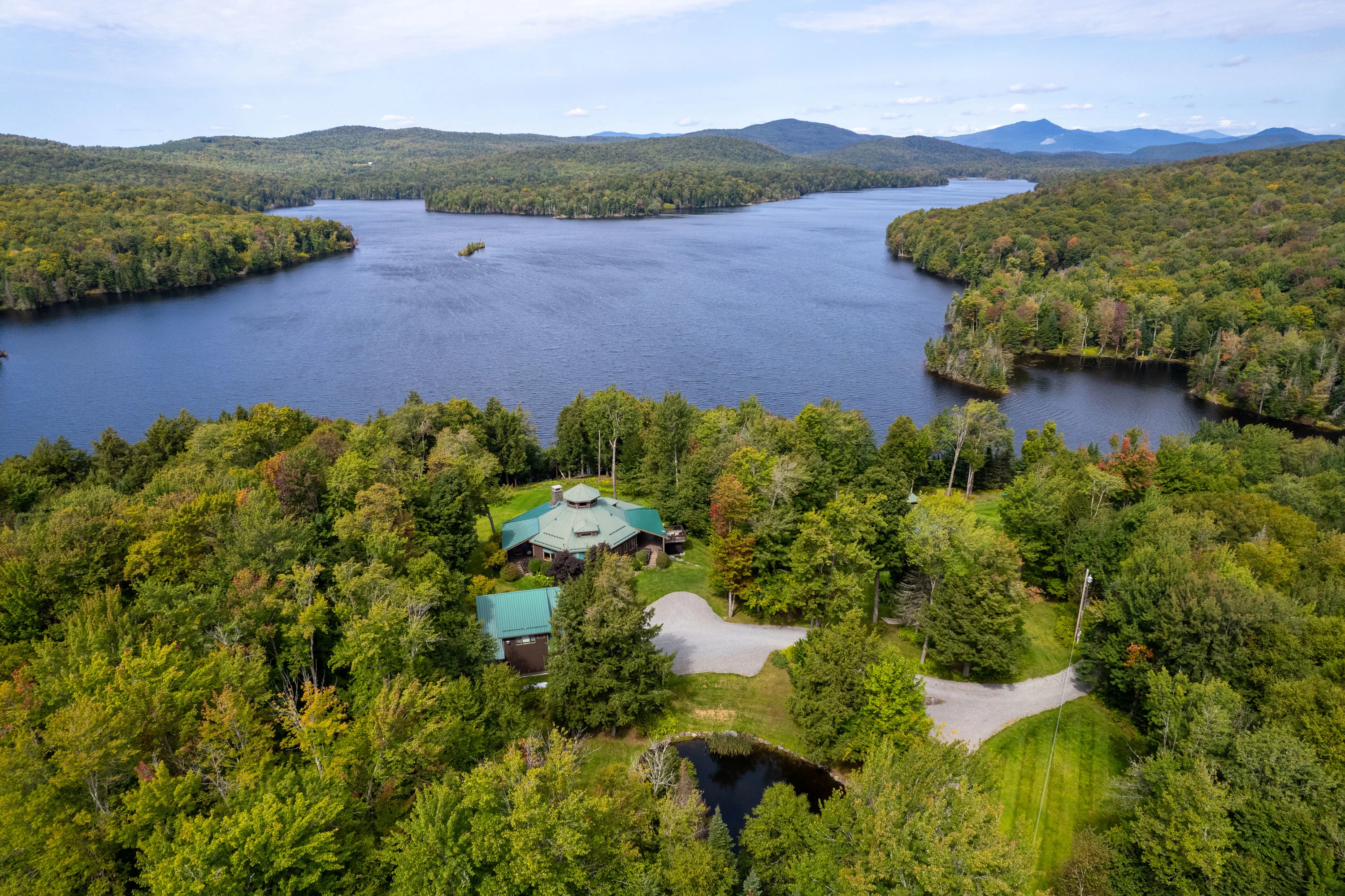 404 Patnoe Farm Drive, Hyde Park, Near Stowe, Vermont 05655 | Concierge ...