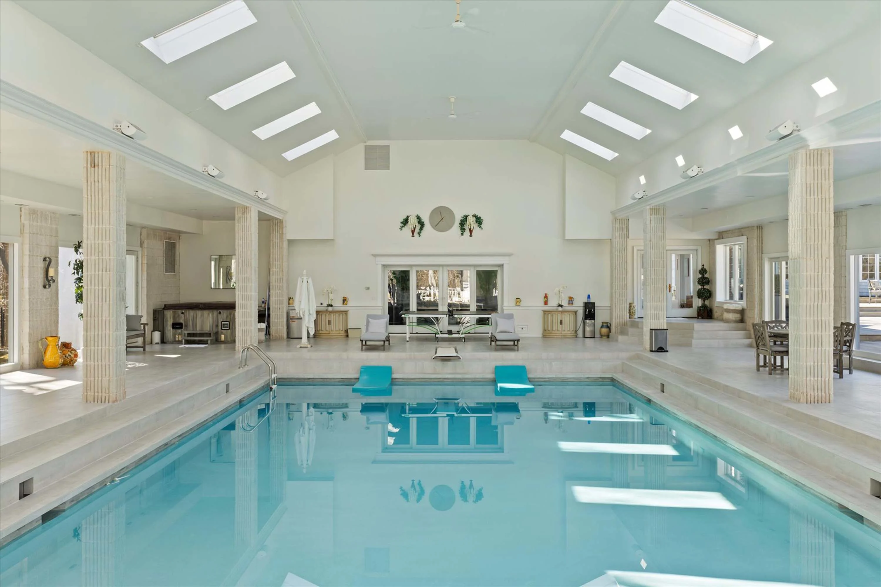 Swan Manor | 1 Swan Place, Nissequogue, Gold Coast, New York 11780 ...